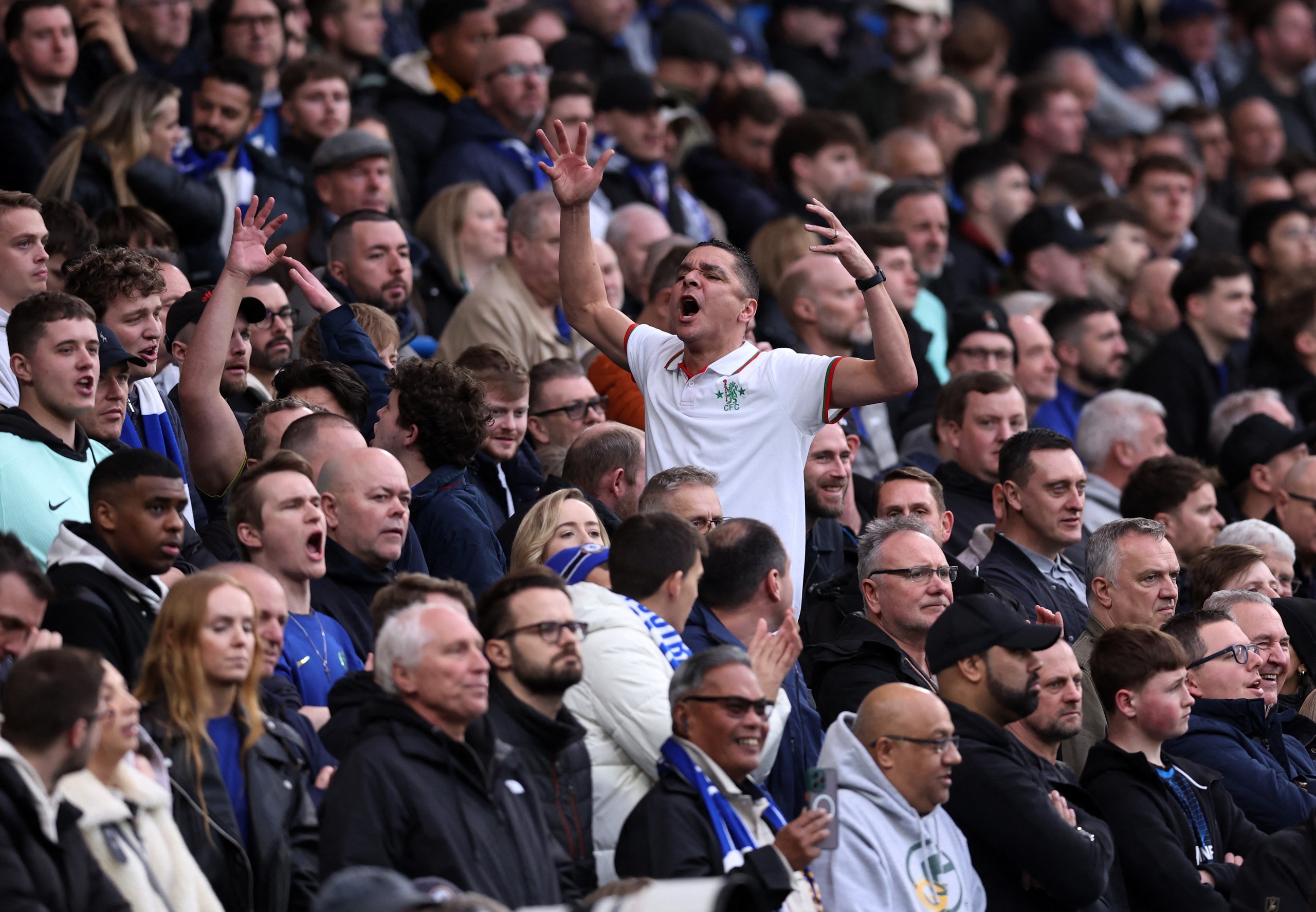 tin tức - Vợ Thiago Silva và CĐV Chelsea đòi sa thải HLV Mauricio ...