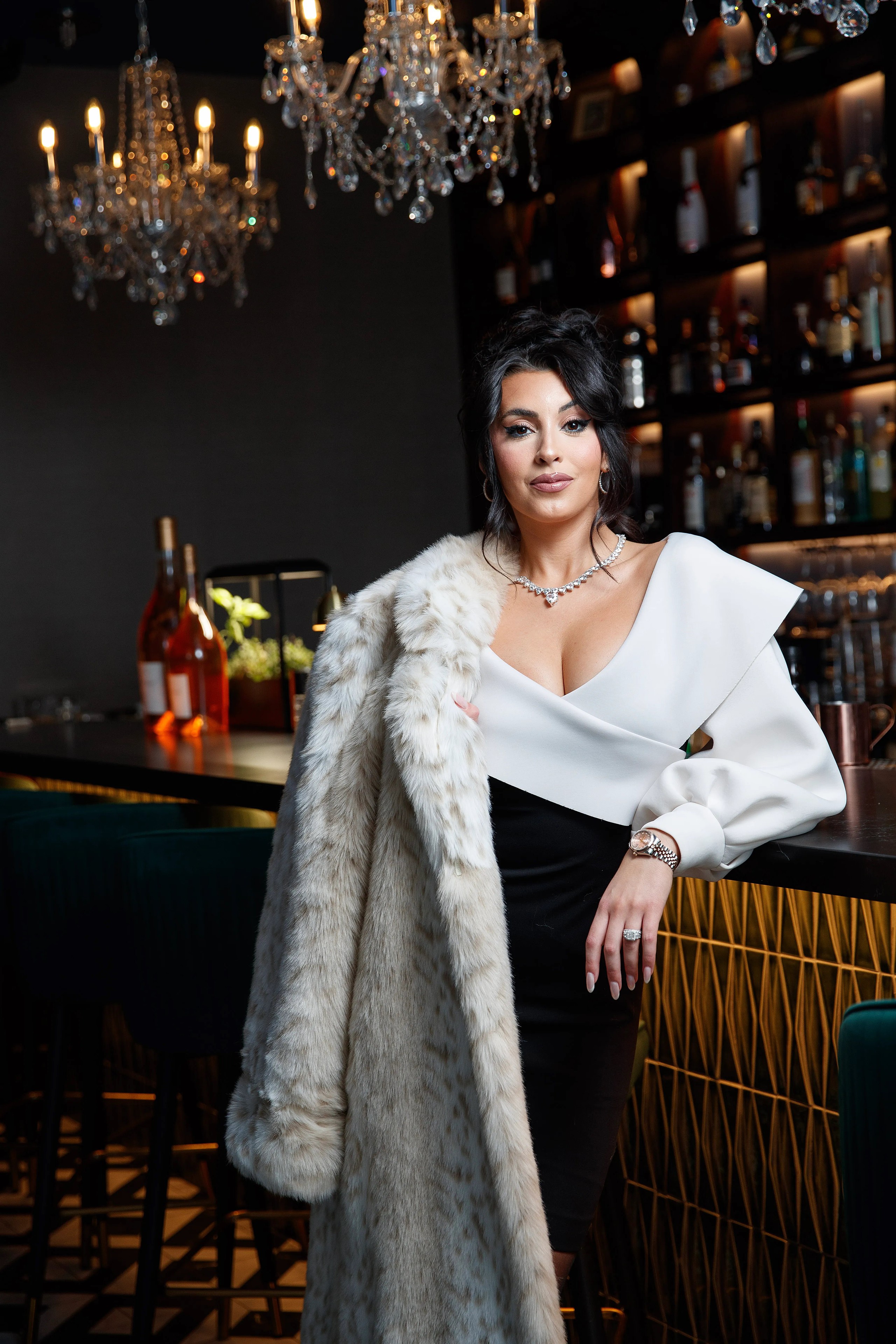 Trang phục 'lạ đời' nhưng mặc vào sẽ làm sống động diện mạo