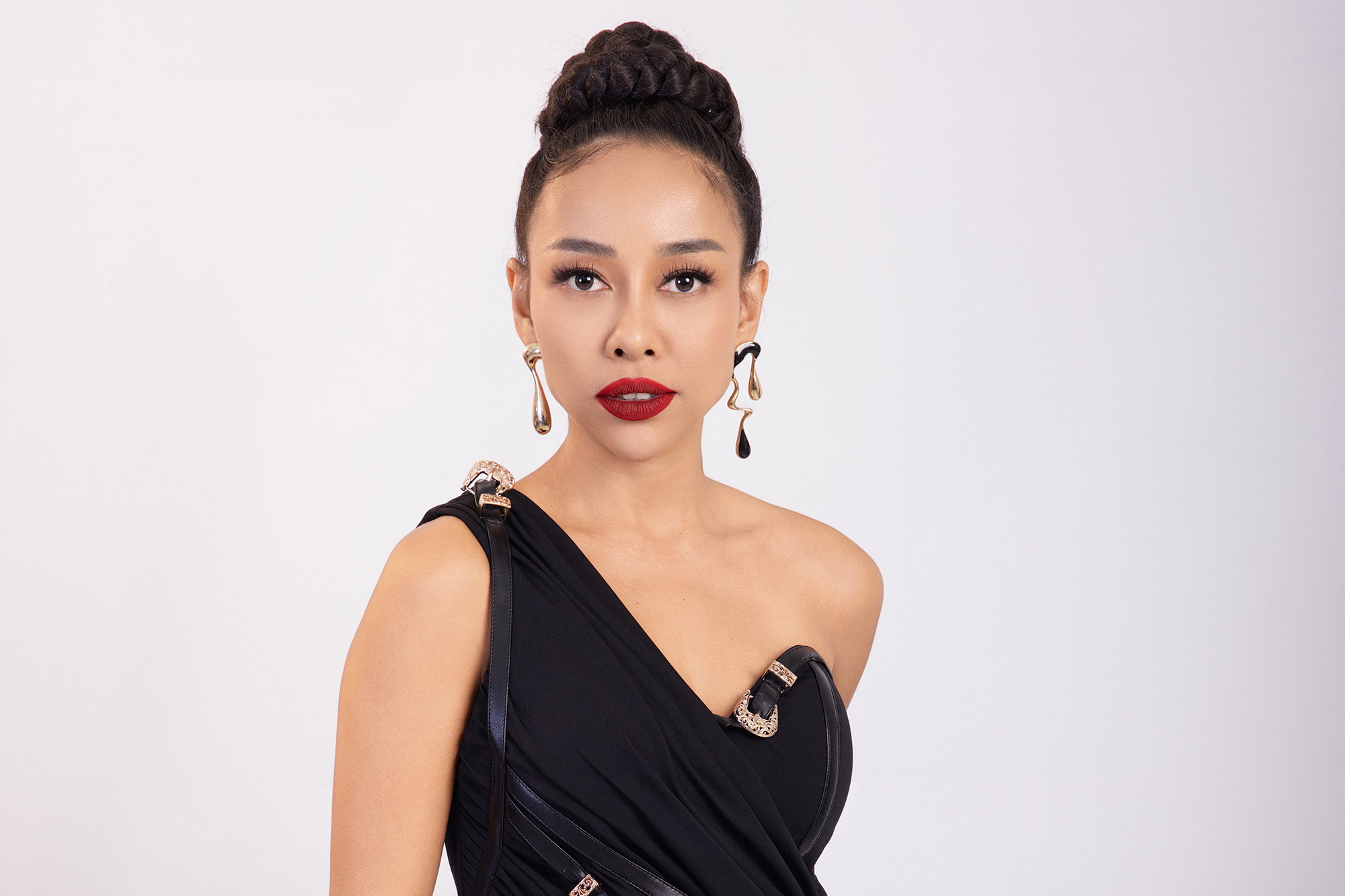 Thảo Trang: Tôi luôn chia sẻ với con chuyện có bạn trai