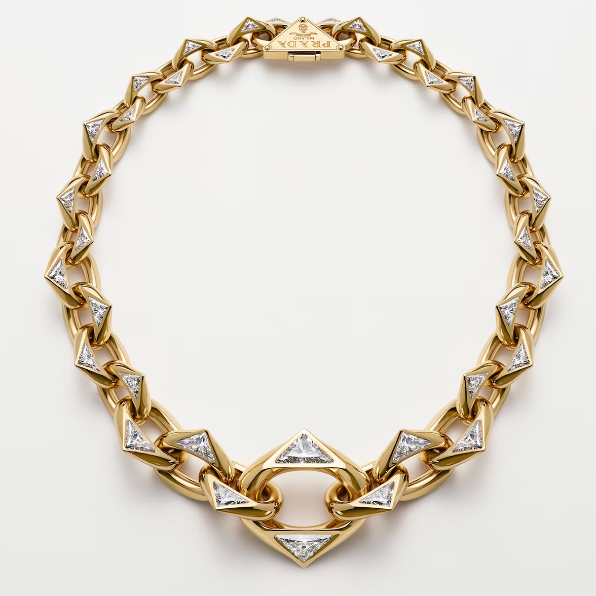 Kim cương nhân tạo có hạ thấp giá trị của các tín đồ thời trang?