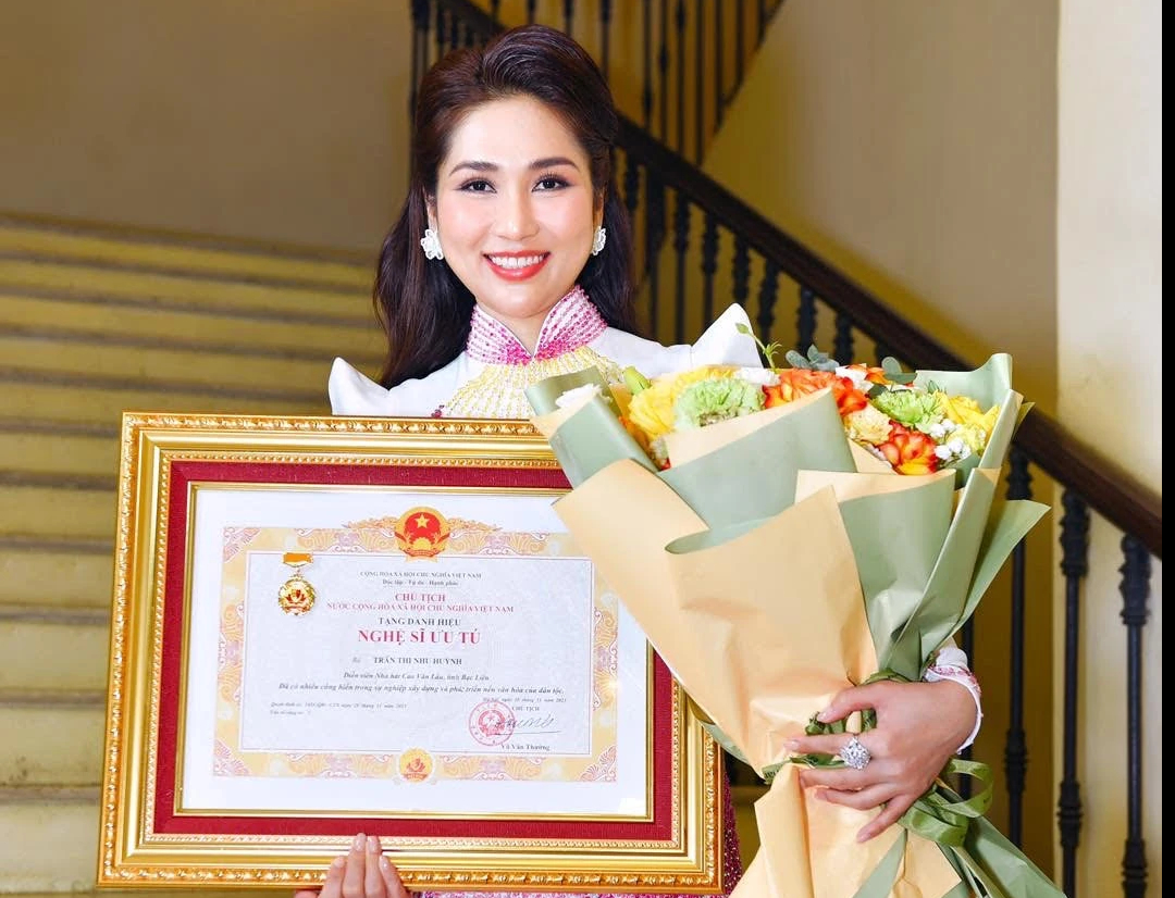 'Hoa hậu cải lương' Như Huỳnh: Mất ngủ khi được phong tặng Nghệ sĩ ưu tú