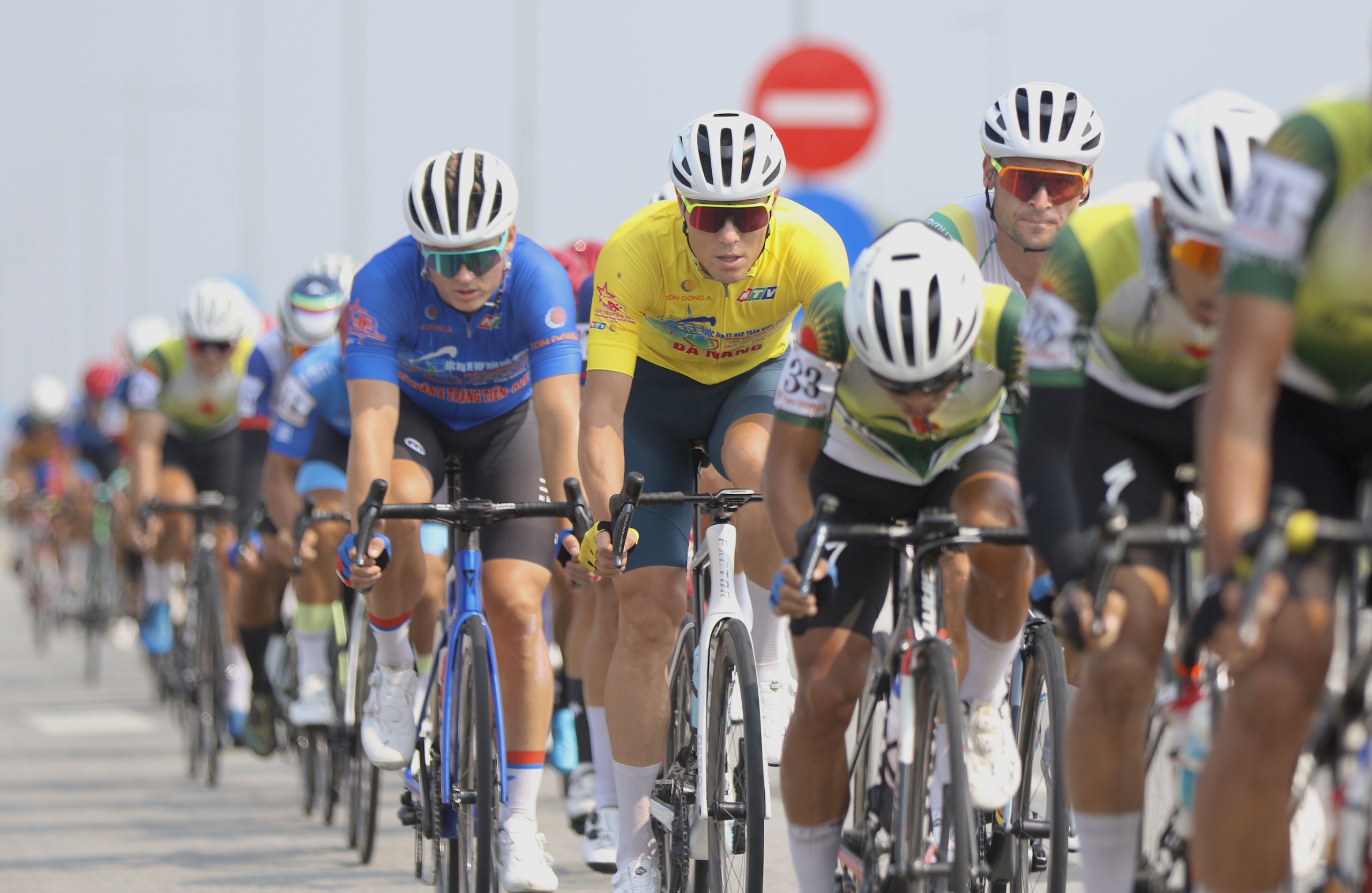 Cúp truyền hình: Martin Laas đánh bại 'khủng long' Petr Rikunov