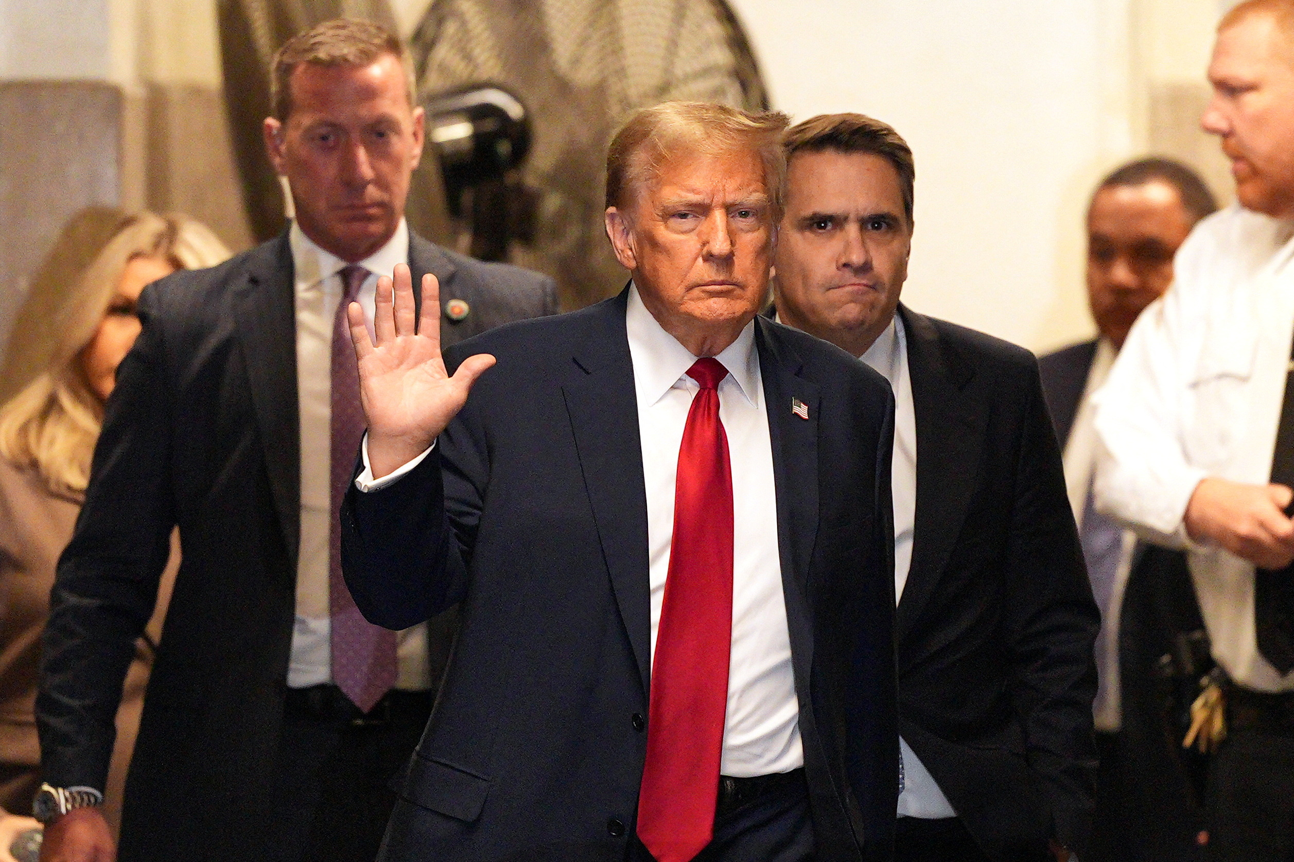 Ông Trump gặp cựu Thủ tướng Nhật Bản Taro Aso