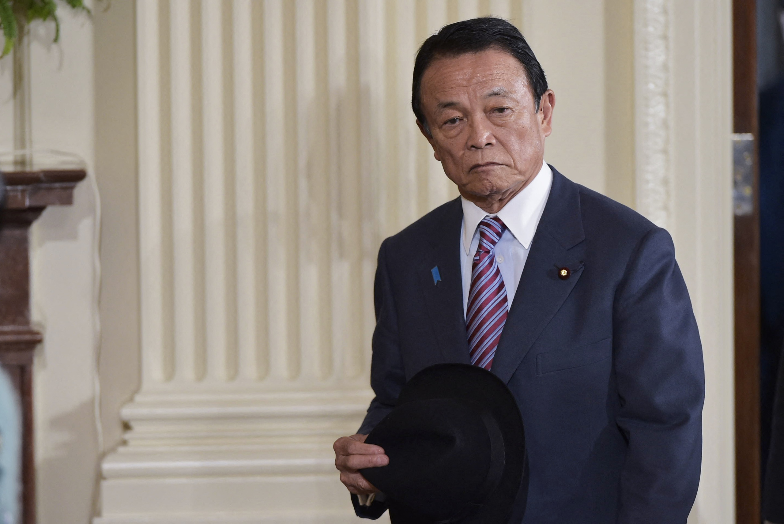 Ông Trump gặp cựu Thủ tướng Nhật Bản Taro Aso