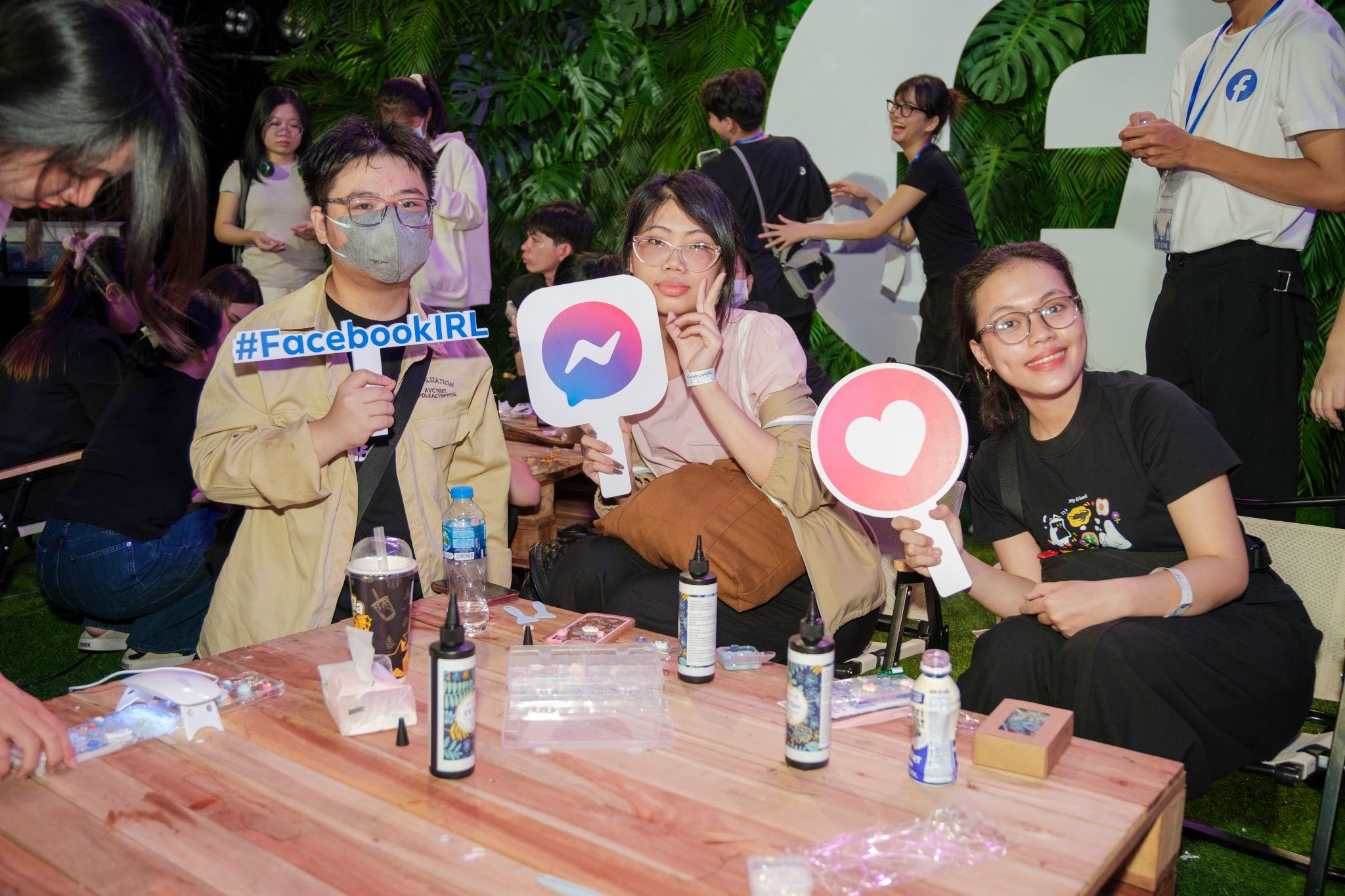 Hơn 2.400 người tham gia trải nghiệm không gian tương tác Facebook In ...