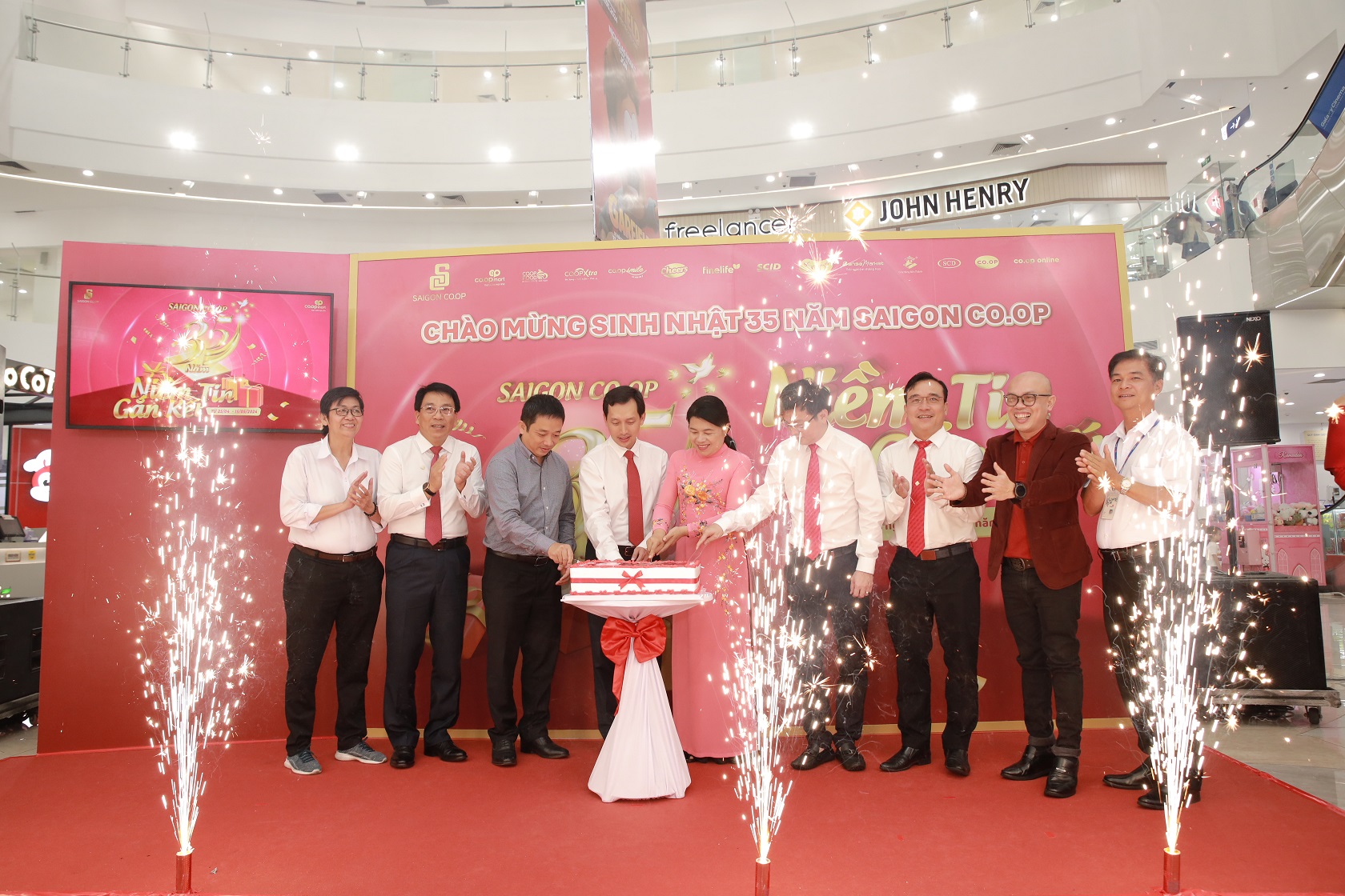 Saigon Co.op: Nhà bán lẻ lâu đời bậc nhất Việt Nam