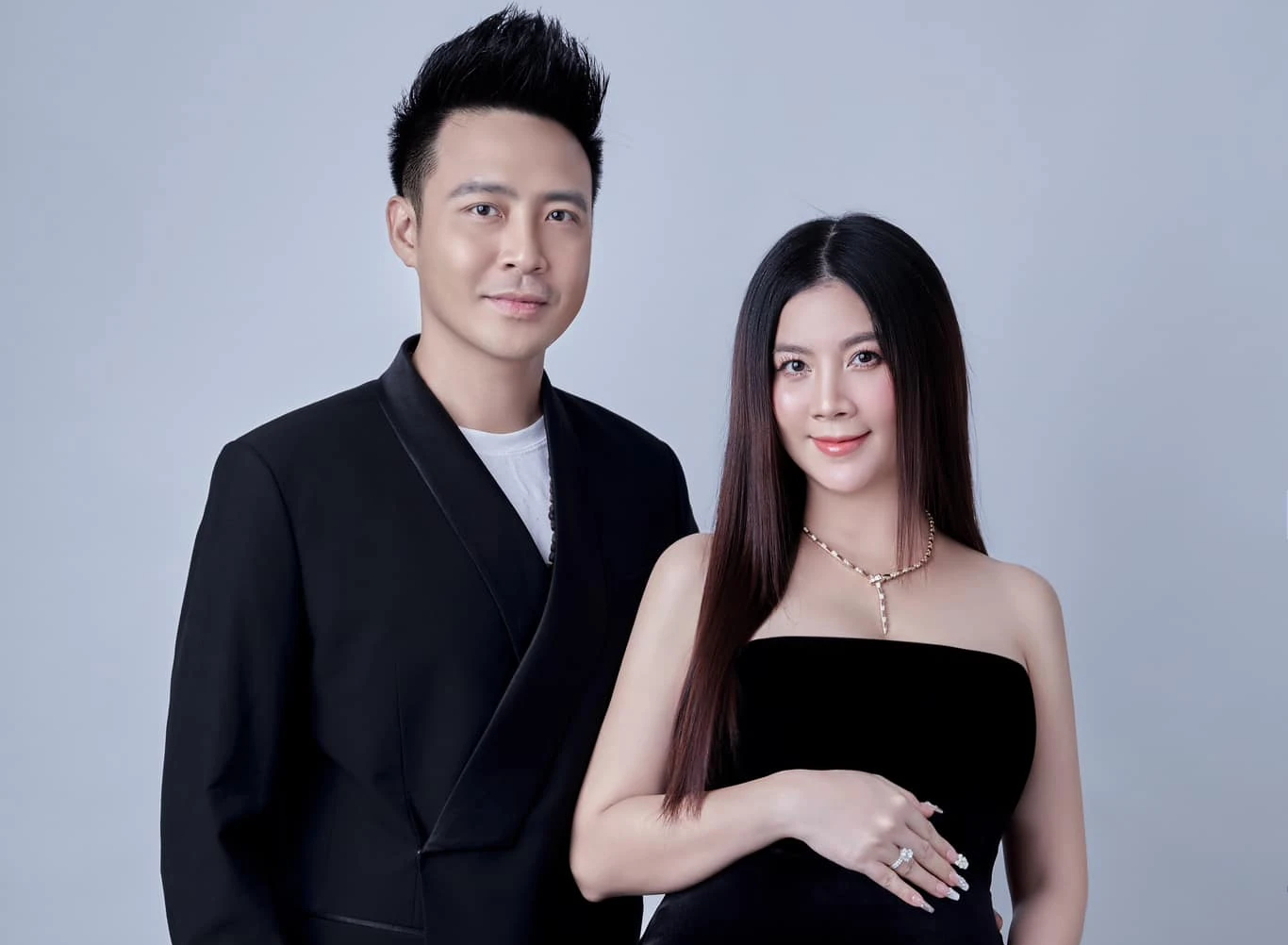 Vợ chồng Kha Ly - Thanh Duy đón tin vui sau 8 năm cưới