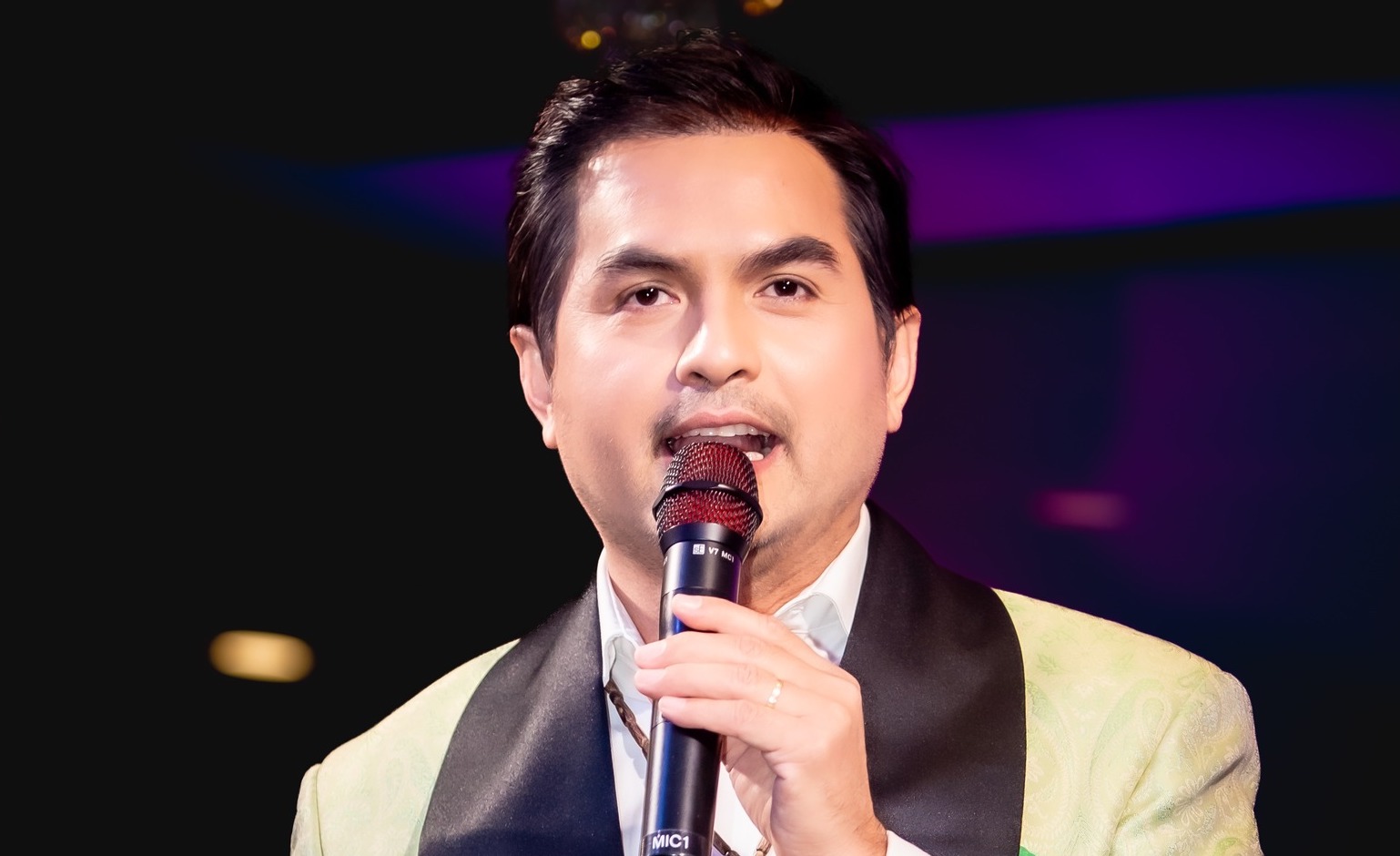 Vợ thông báo tang lễ của Đức Tiến ở Mỹ, tiết lộ tính cách khi sống chung