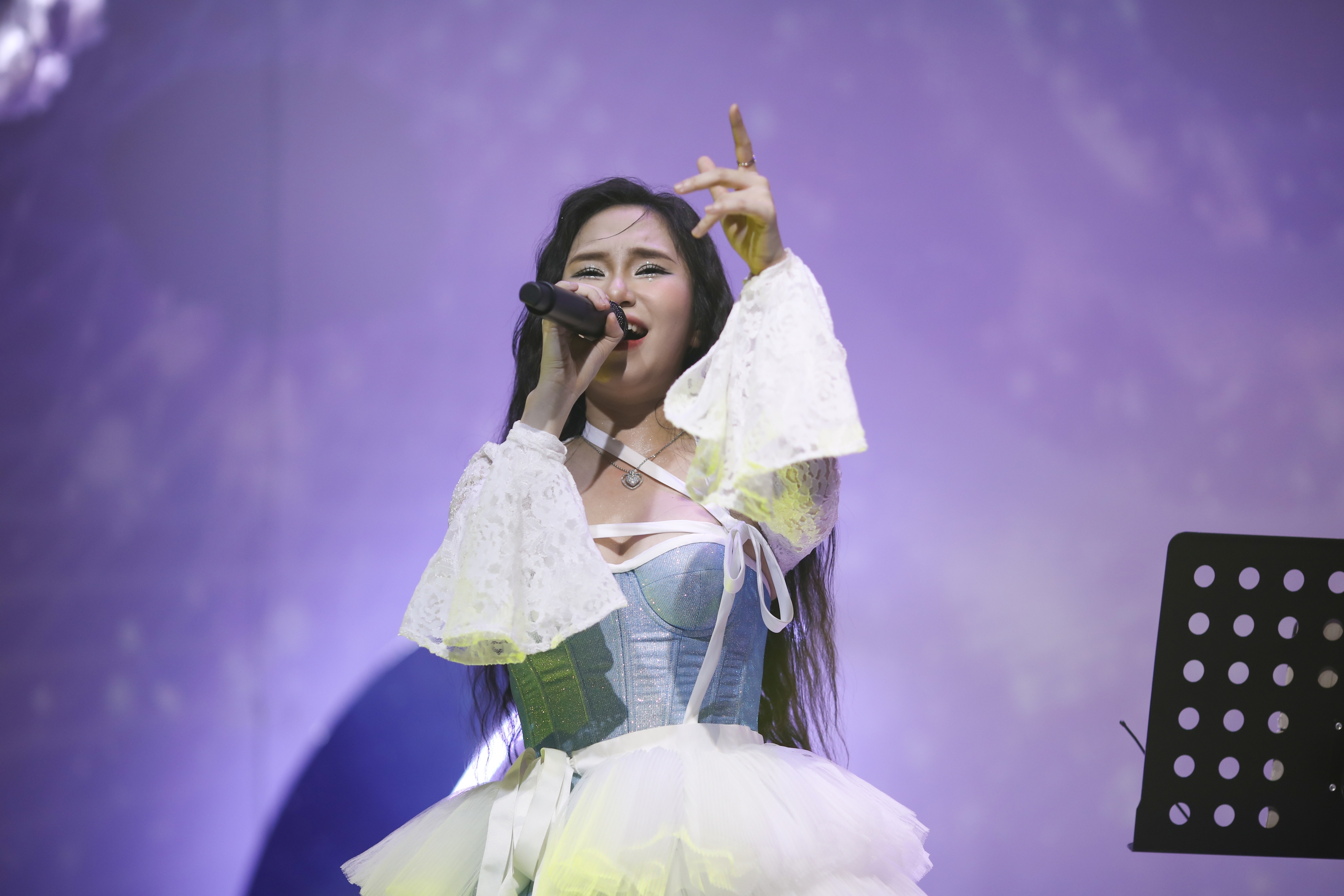 Hot girl Mây Bae ra sao sau ồn ào đời tư?