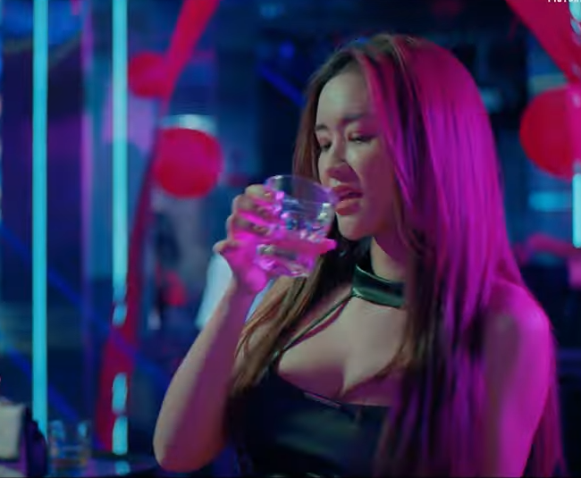 Nữ chính 'Đóa hoa mong manh' ly hôn chồng trong 'Mình yêu nhau, bình yên thôi'