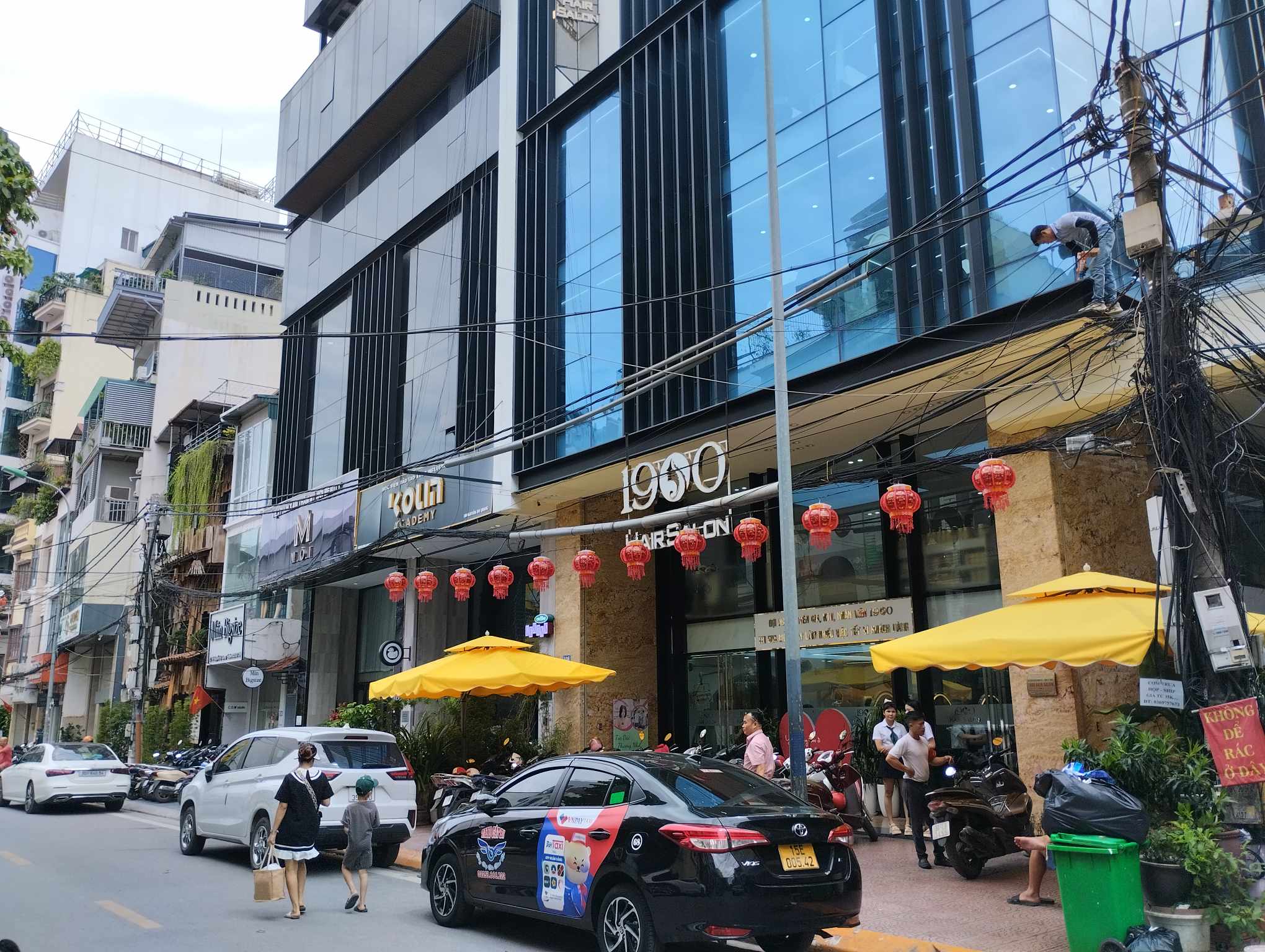 Vụ salon tóc 1900 bị tố 'biển thủ' 650 bộ tóc: Các bên liên quan nói gì?