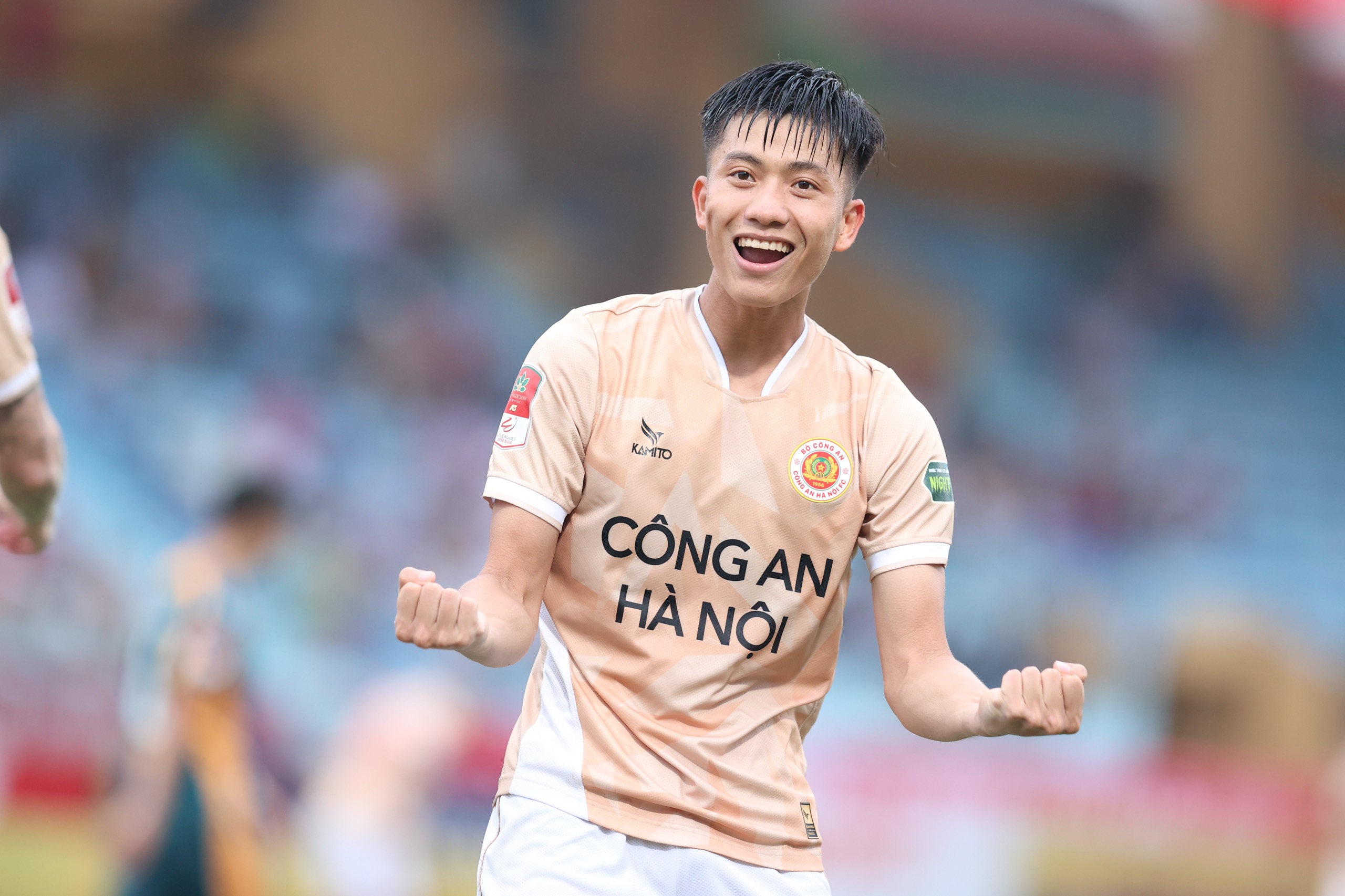 Thua cực đậm CLB CAHN, LPBank HAGL chưa thể trụ hạng, cuộc đua sinh tồn ...