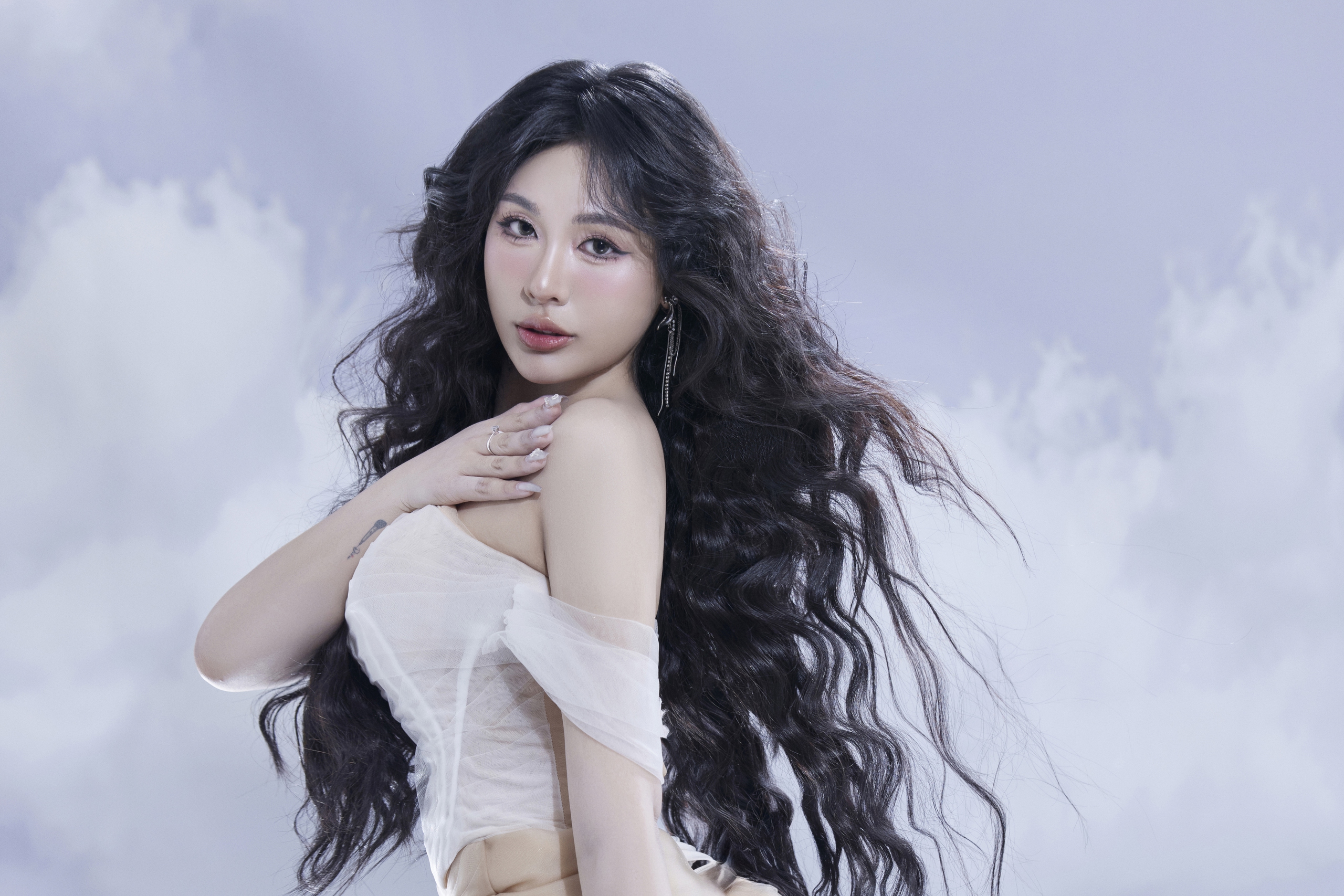 Bích Trâm: Ca sĩ Thanh Hà là người mẹ thứ hai của tôi