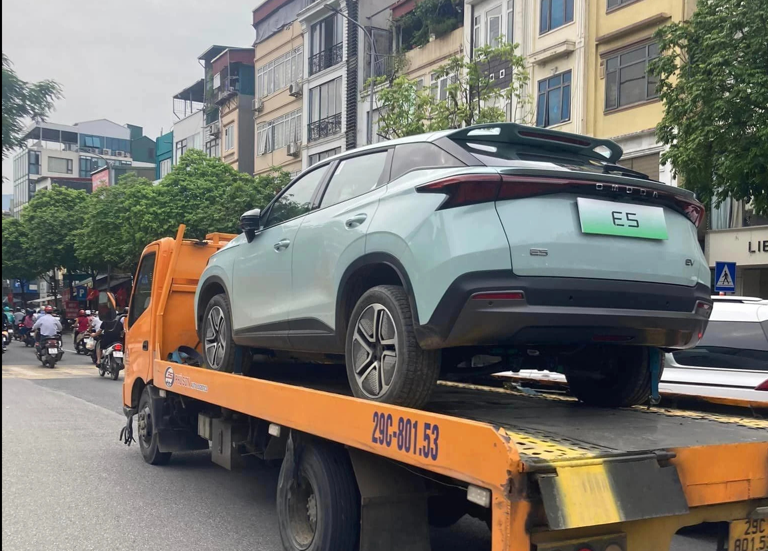 Xe điện Trung Quốc Omoda E5 cập bến Việt Nam