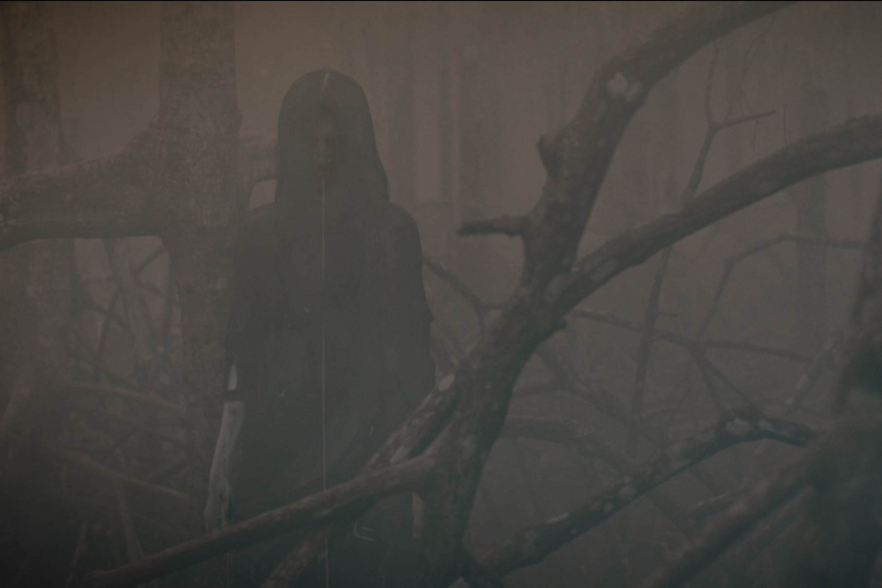 Việt Hương hóa người vớt xác, hé mở câu chuyện rùng rợn trong 'Ma Da'