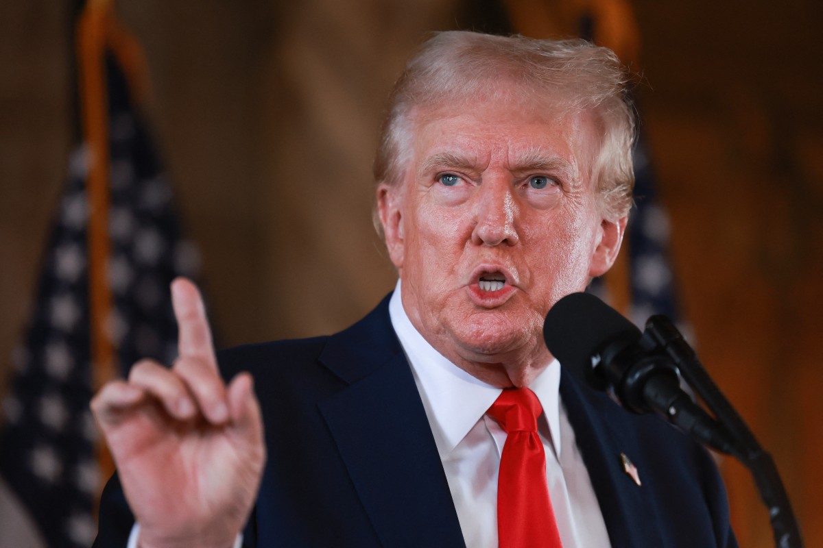 Ông Trump bị 'bóc phốt' về nội dung họp báo