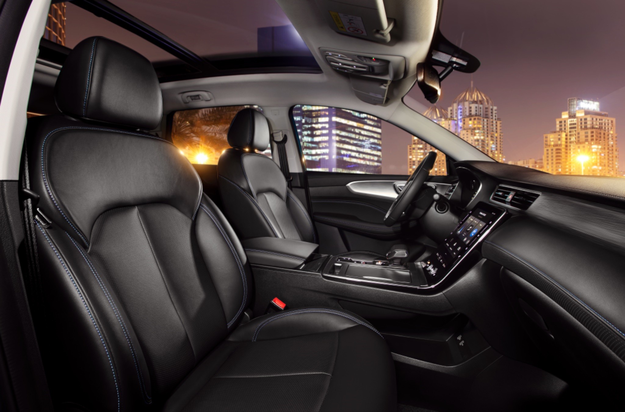 Hai mẫu MG Việt Nam cùng cỡ C HS và RX5, lựa chọn nào dành cho bạn?