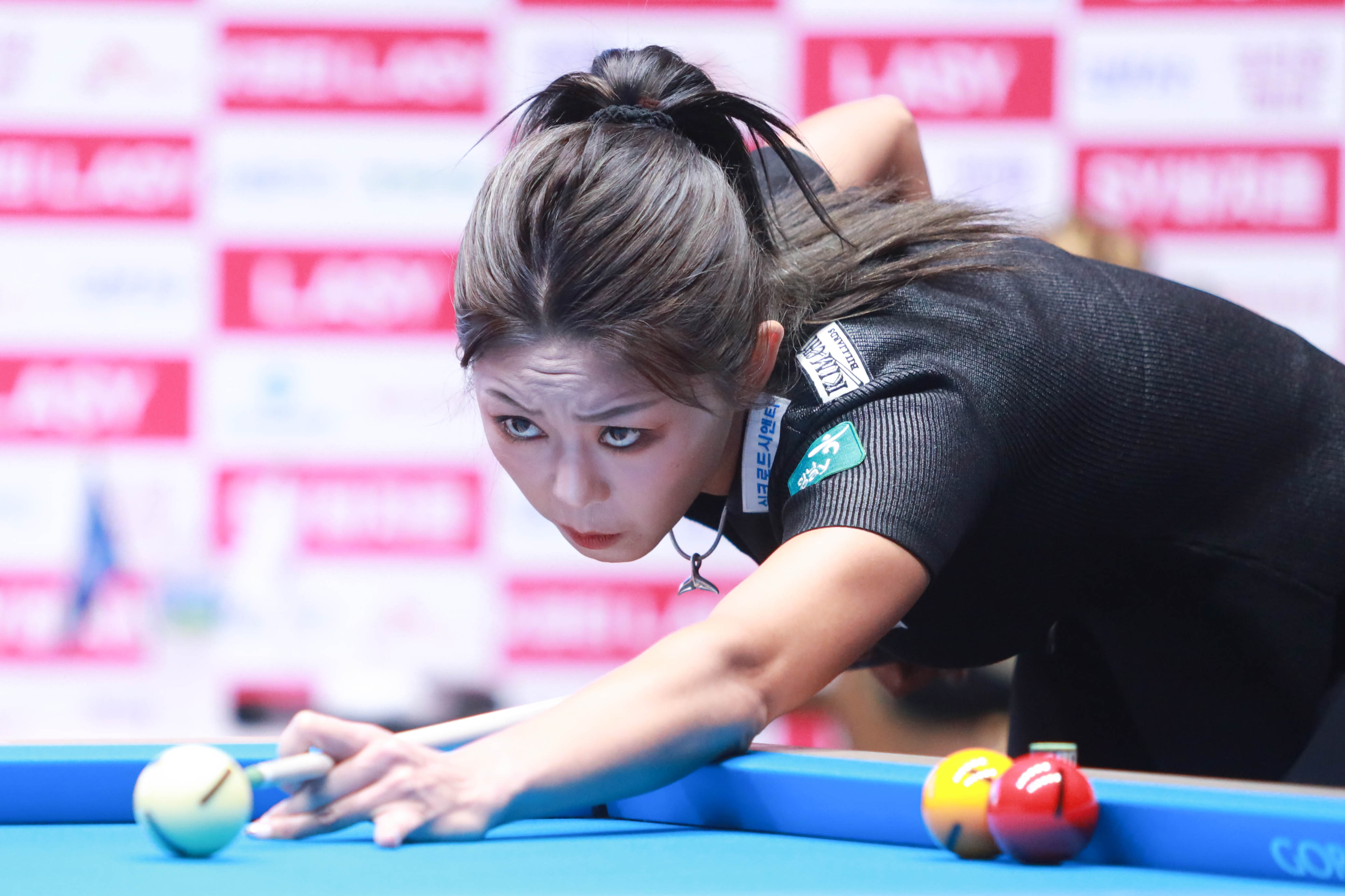 Nữ hoàng billiards Kim Ga-young vô địch giải PBA trên đất Việt, nhận ...