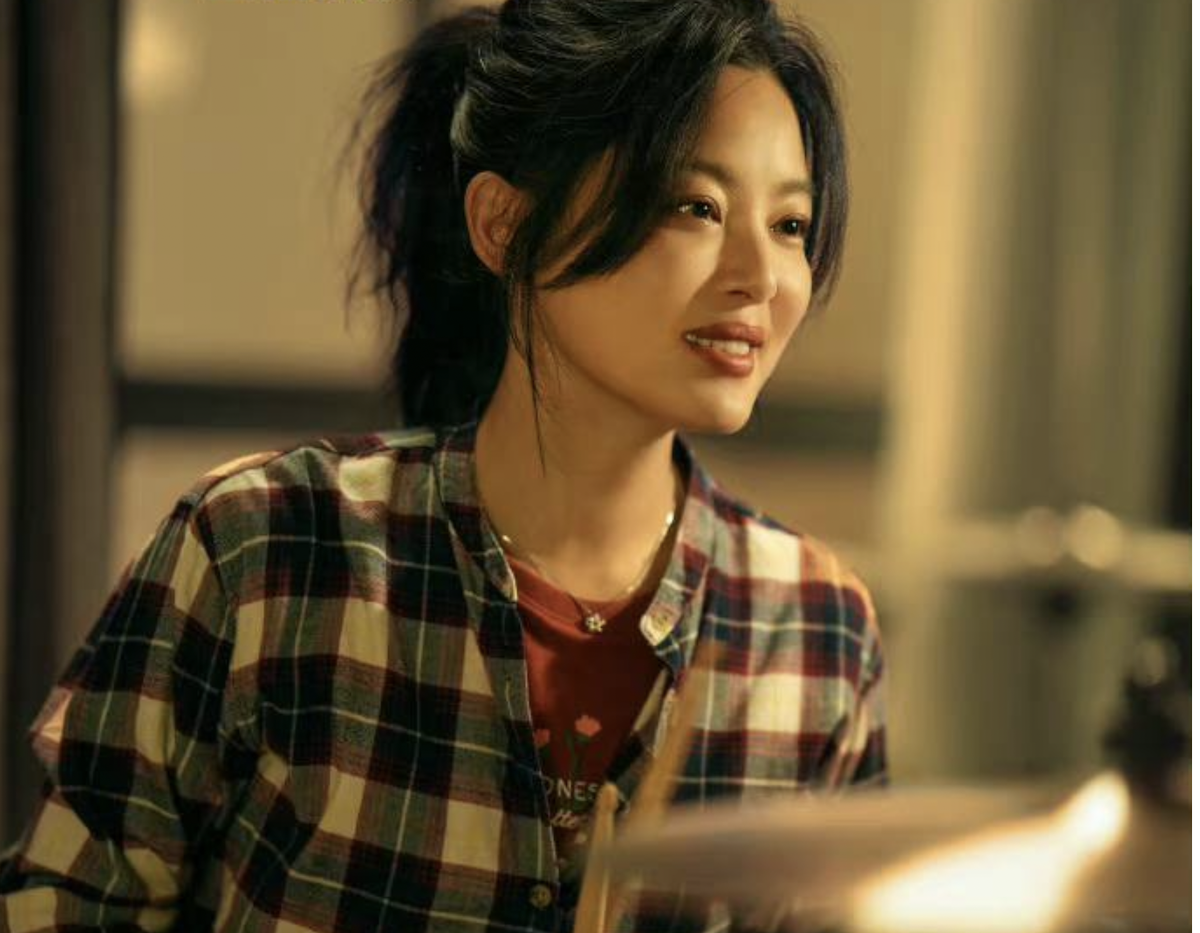 Mỹ nhân Hoa ngữ gây chú ý với phim thất nghiệp tuổi trung niên 'Upstream'