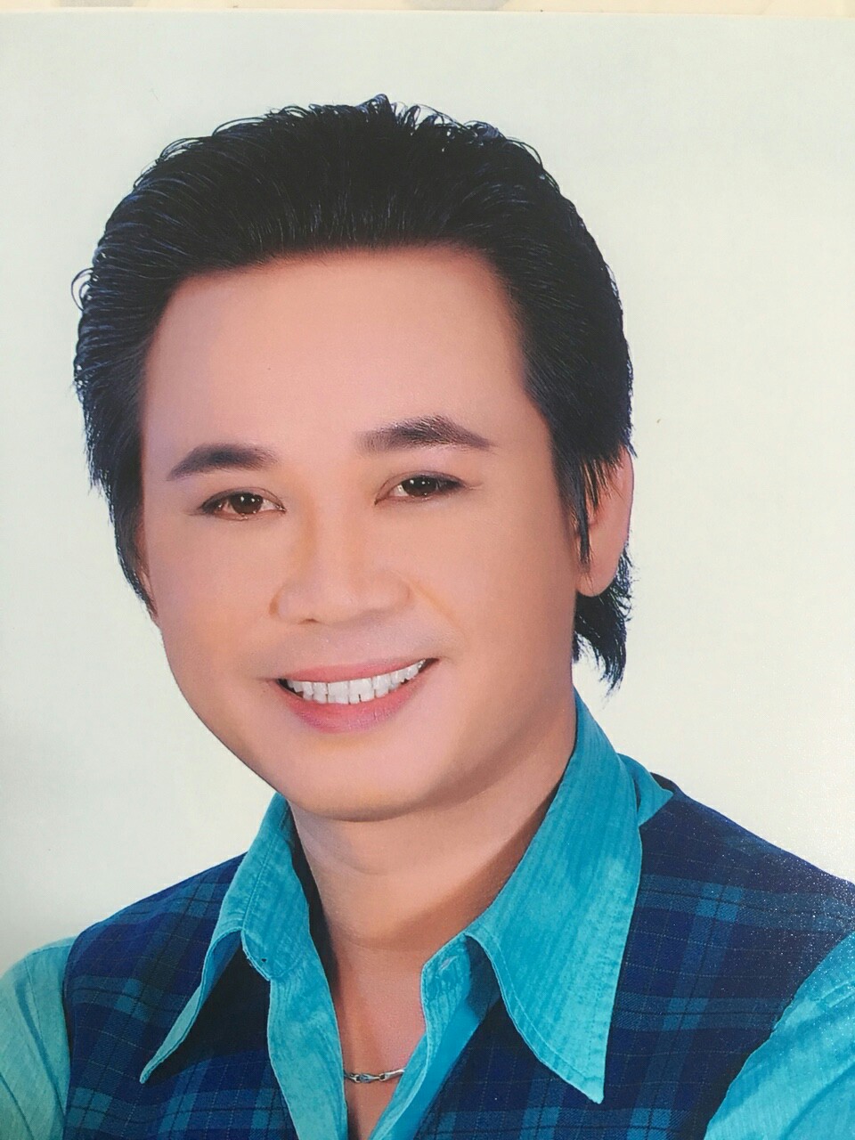 Nghệ sĩ cải lương Minh Hoàng qua đời