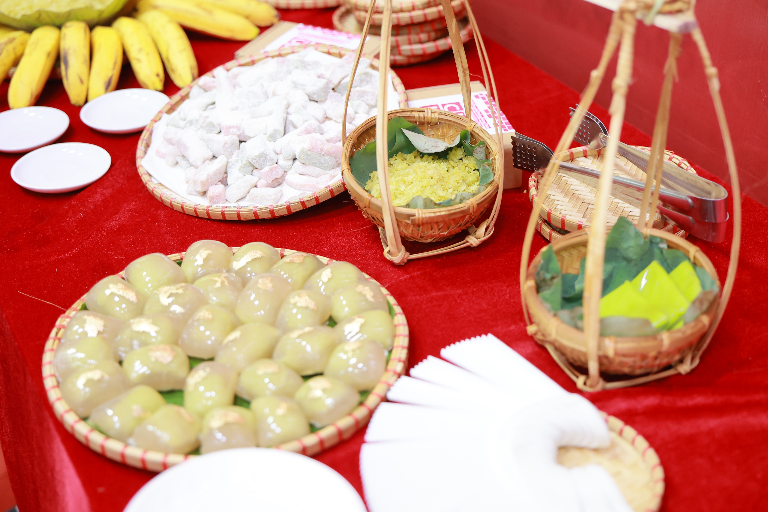 The whole world came to Hanoi to play tug-of-war at the Thang Long ...