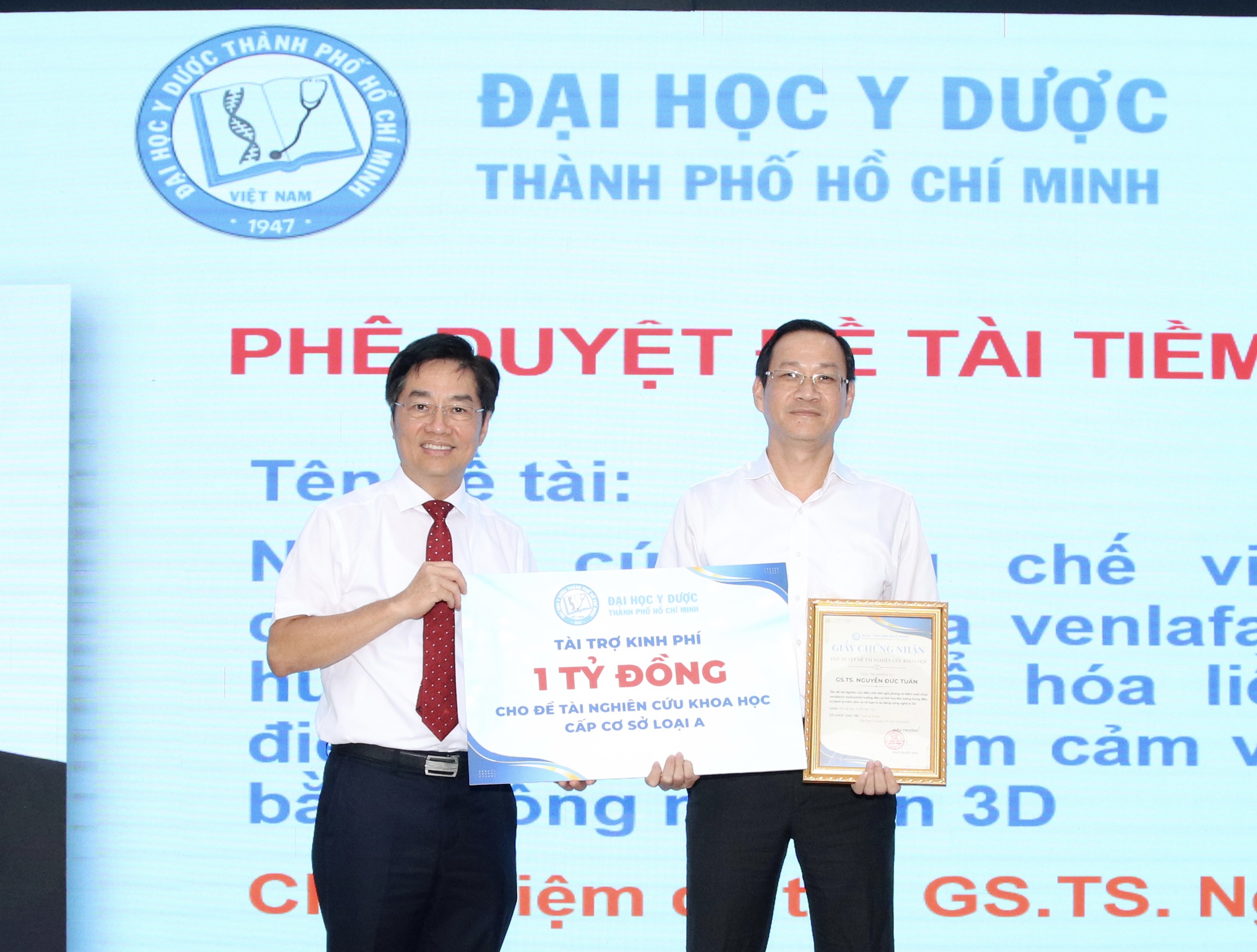 Trường ĐH Y dược TP.HCM tài trợ 1 tỉ đồng cho đề tài nghiên cứu cơ sở