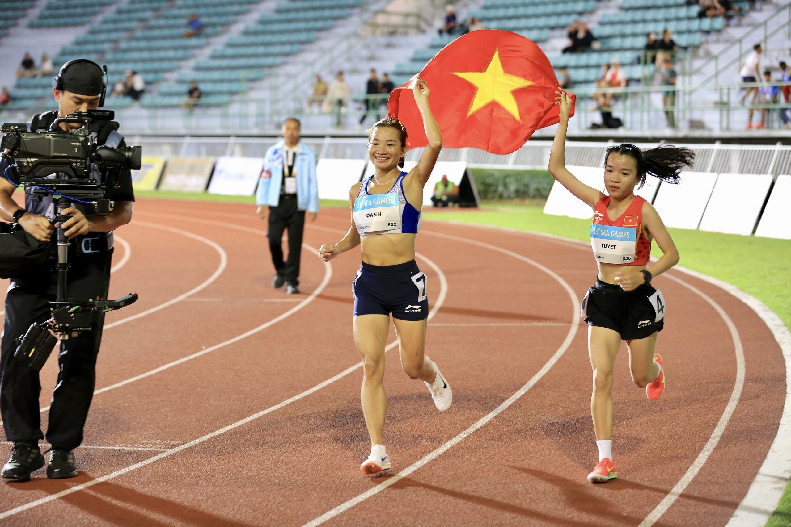 Những cô gái ‘kim cương’ của điền kinh Việt Nam: Nguyễn Thị Oanh và ...