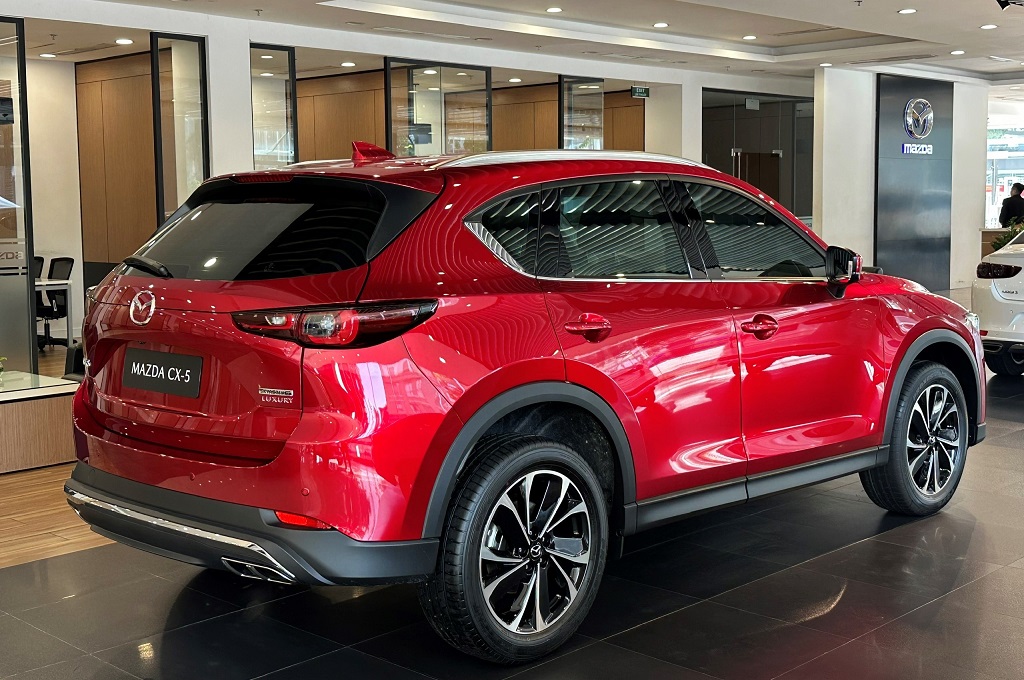 'Tân binh' Mitsubishi Destinator hơn kém gì Mazda CX-5, Ford Territory?