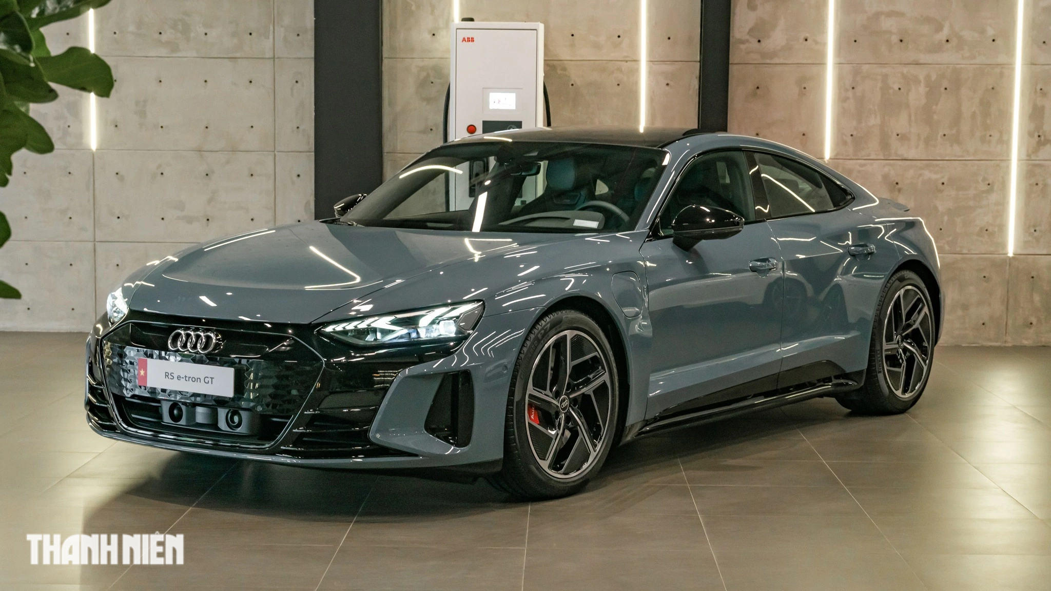 'Cái giá' phải trả khi mua xe sang đời cũ