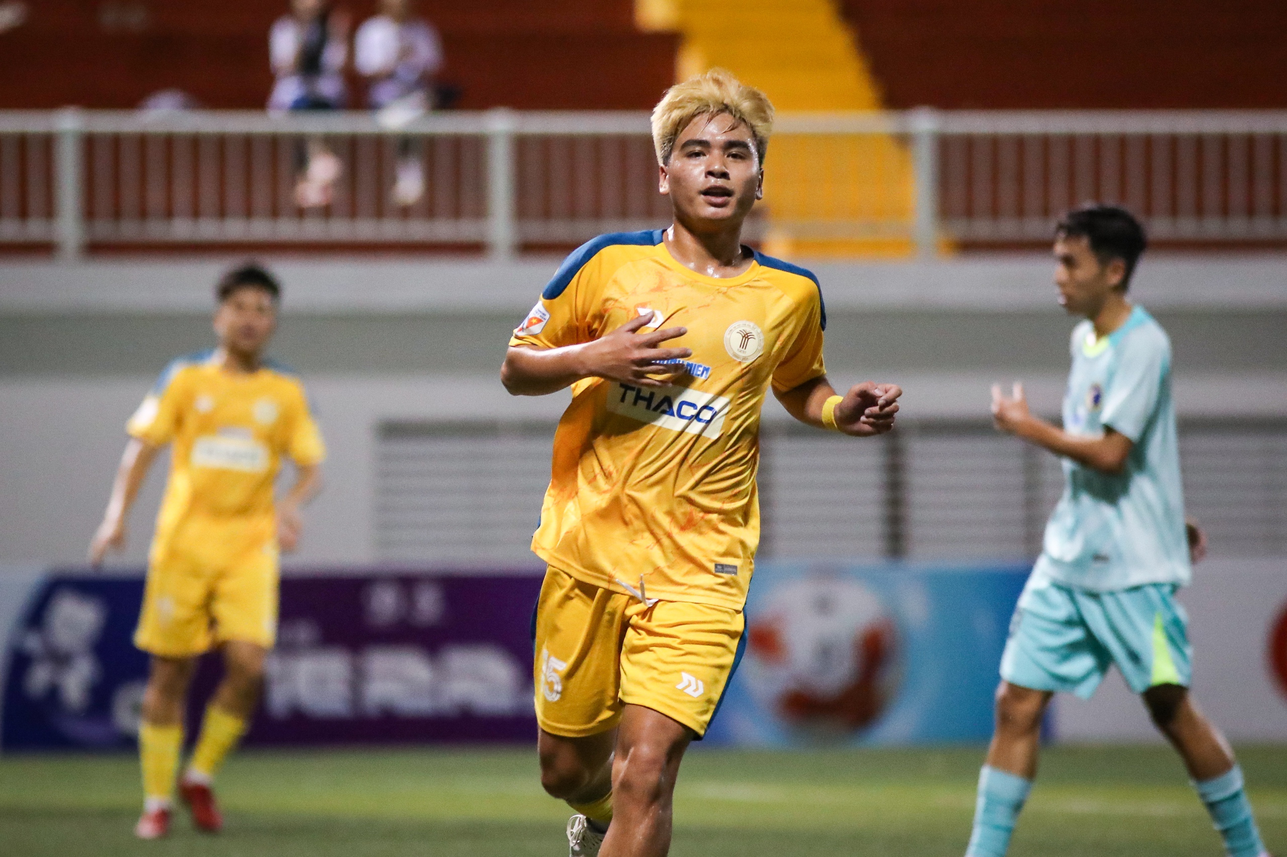 Trường ĐH VH-TT-DL Thanh Hóa 1-0 Trường ĐH Công nghệ TP.HCM: Chiến thắng kịch tính