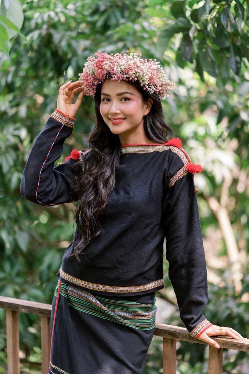 Lễ cưới của H’Hen Niê và chồng nhiếp ảnh gia