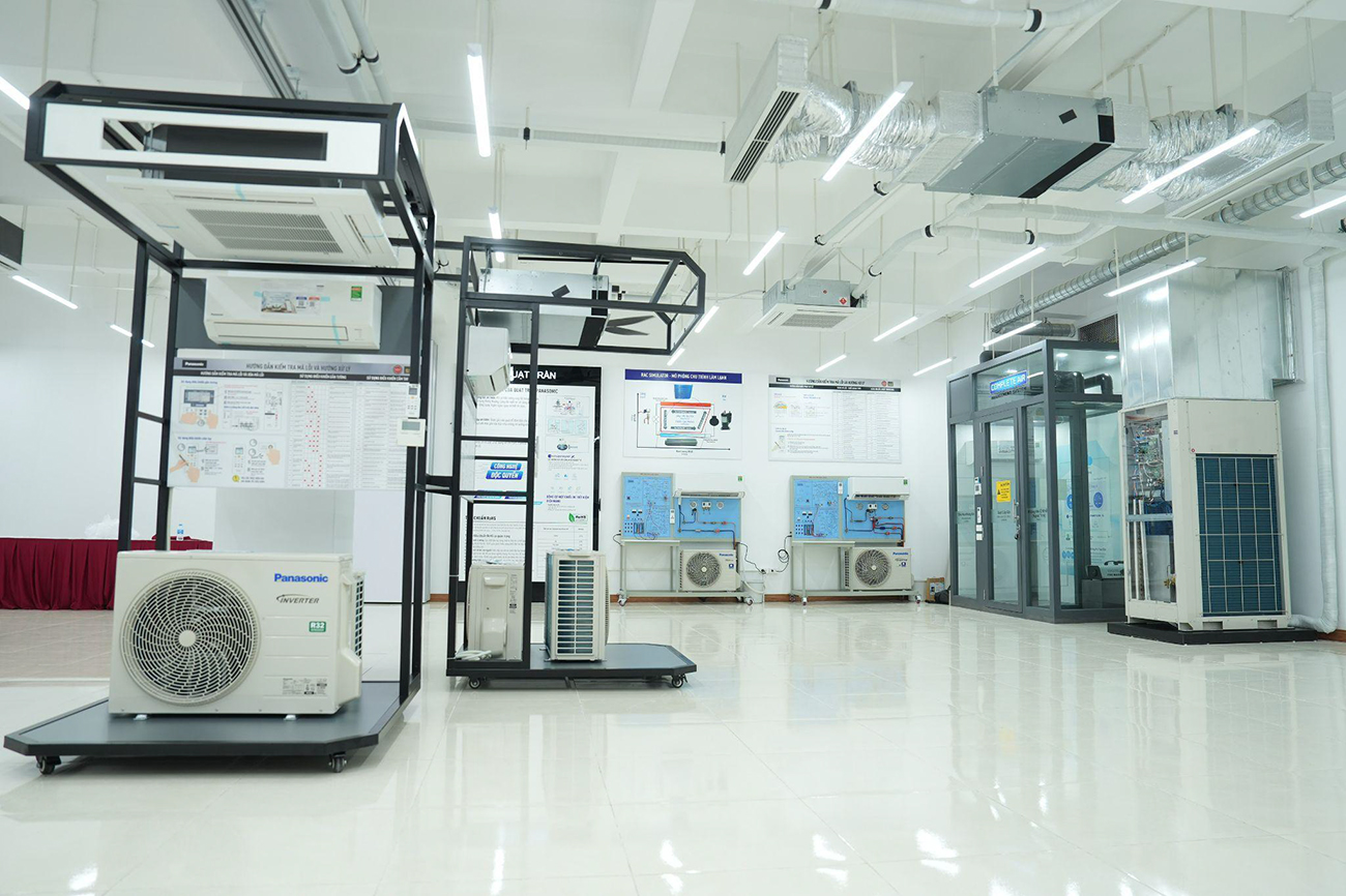 Giải pháp HVAC Panasonic mở ra không gian thực hành cho sinh viên Đại ...