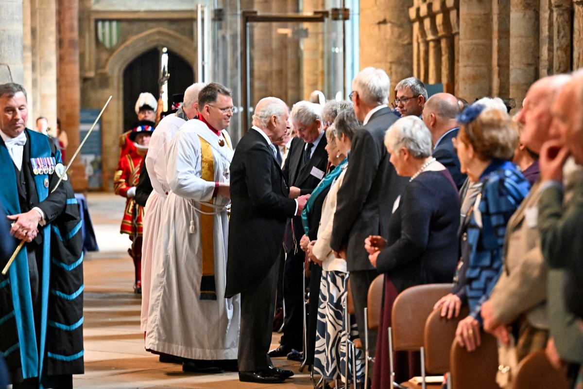 Vua Charles ngày càng yếu khi chống chọi với căn bệnh ung thư