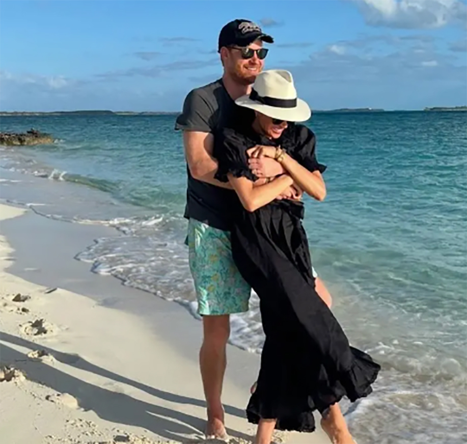 Meghan Markle nói gì trước tin đồn ly hôn Hoàng tử Harry?