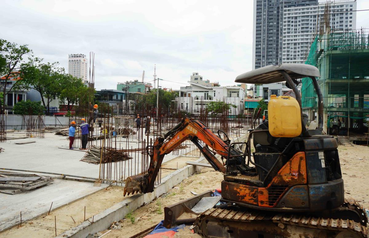 Tràn lan rao bán nhà ở xã hội đang thi công, chủ đầu tư cảnh báo nóng