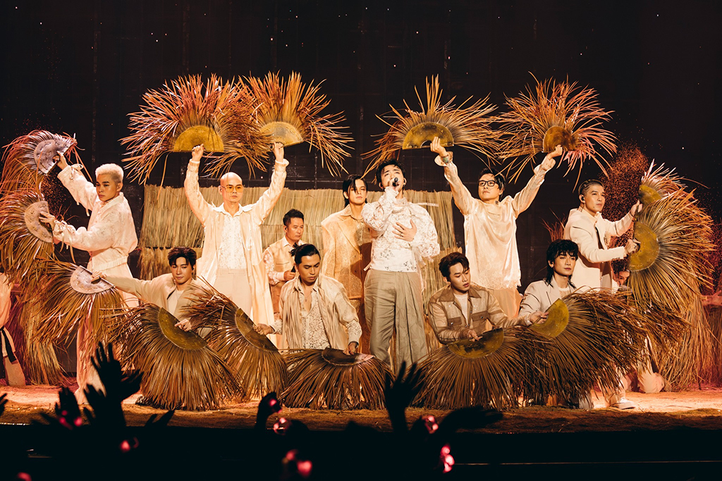 Những câu chuyện nhạc đỏ: Ca khúc cách mạng khoác chiếc áo mới