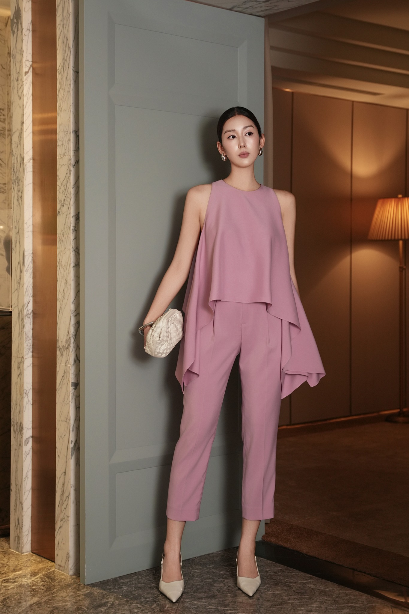 Cách phối đồ ấn tượng với gam màu pastel mát mẻ