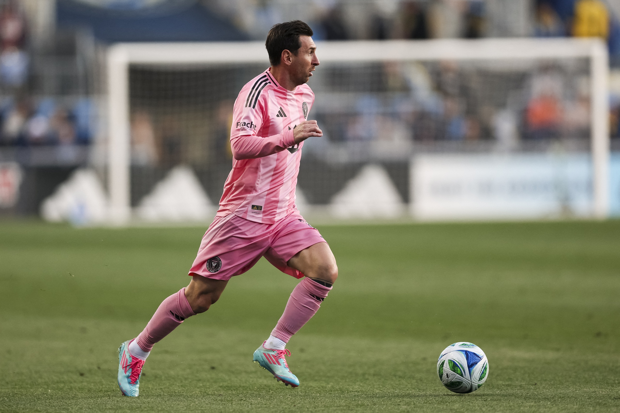 Messi sút phạt siêu đẳng, Inter Miami ngược dòng hòa ngoạn mục đối thủ ...