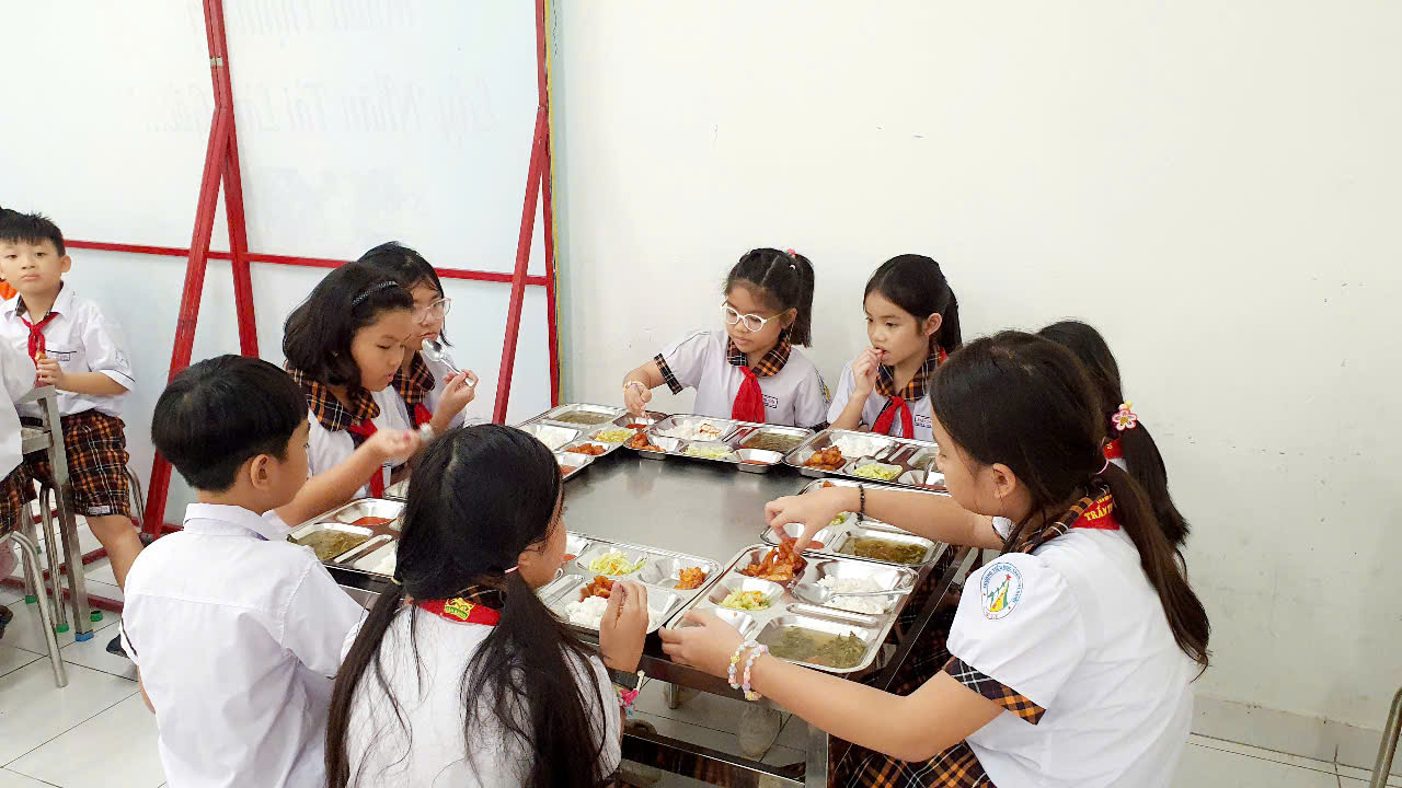 Thu Duc City, Phu Nhuan District change admission time for primary school, parents take note