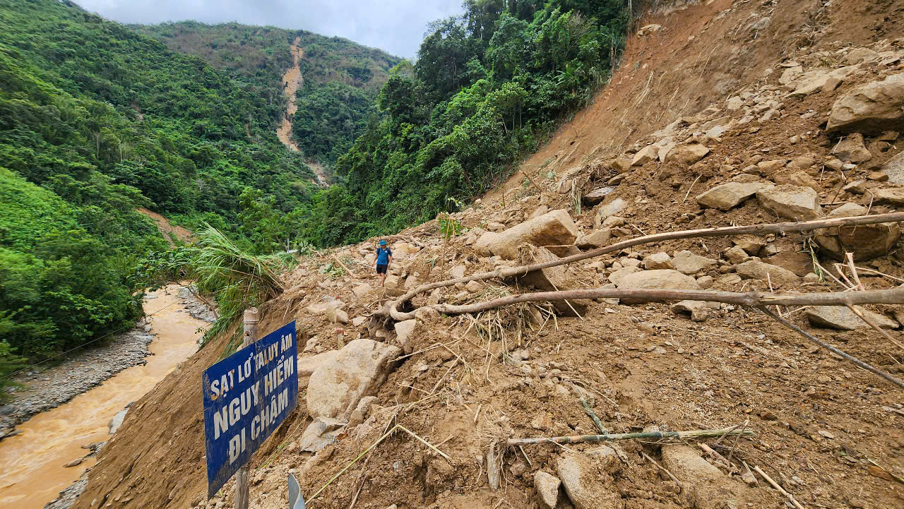 Hoang tàn sau lũ dữ