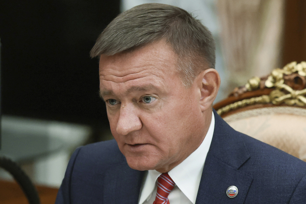 (Nga) Cựu bộ trưởng Nga chết trong xe vài giờ sau khi bị cách chức | VOZ