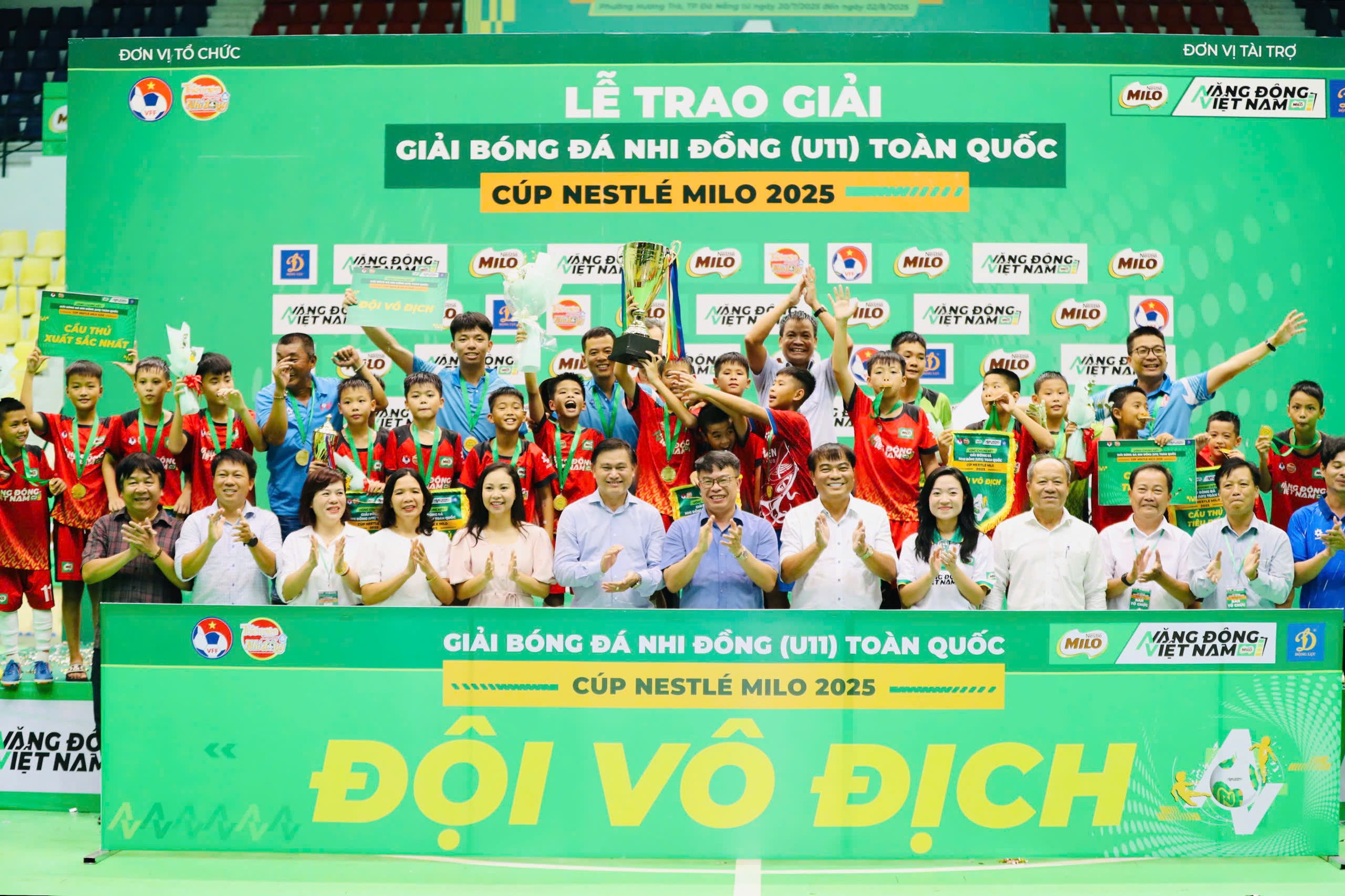 U.11 Hung Yen besiegt Bac Ninh 1:0: Champion des Nationalen ...