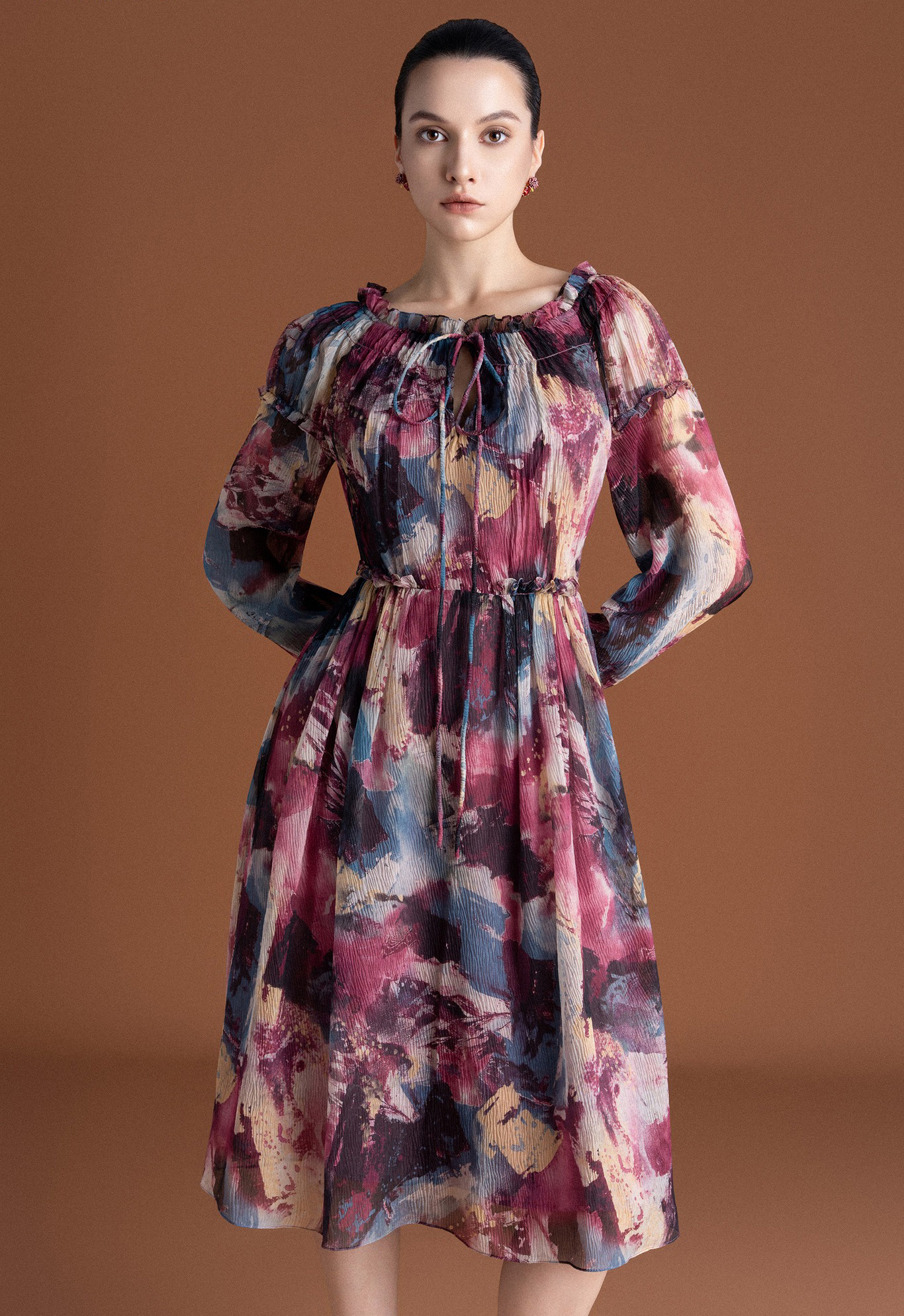 Váy midi tuy đơn giản nhưng lại đẹp xuất sắc, đáng sắm nhất mùa này