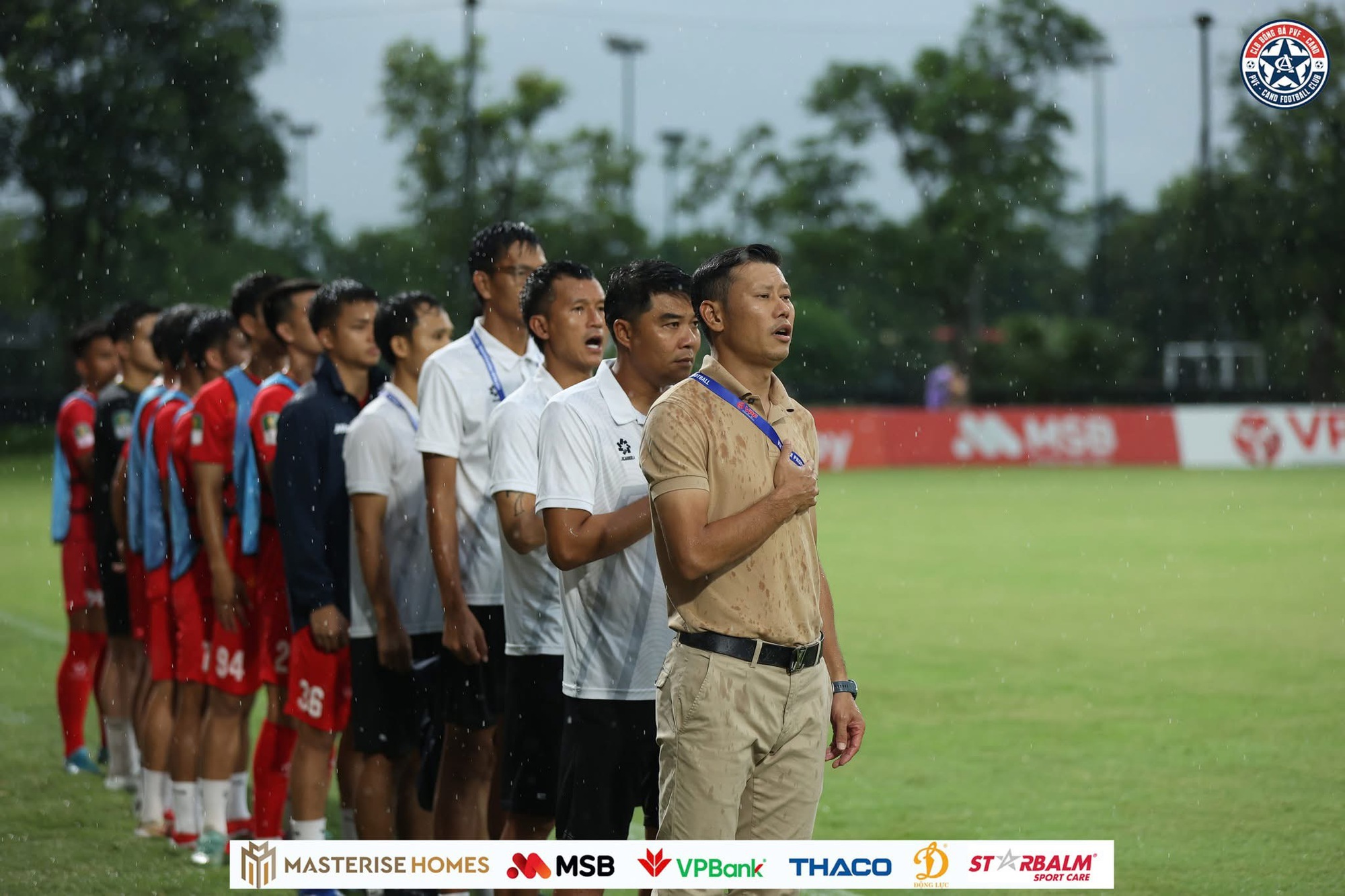 PVF-CAND cứu V-League một bàn thua trông thấy