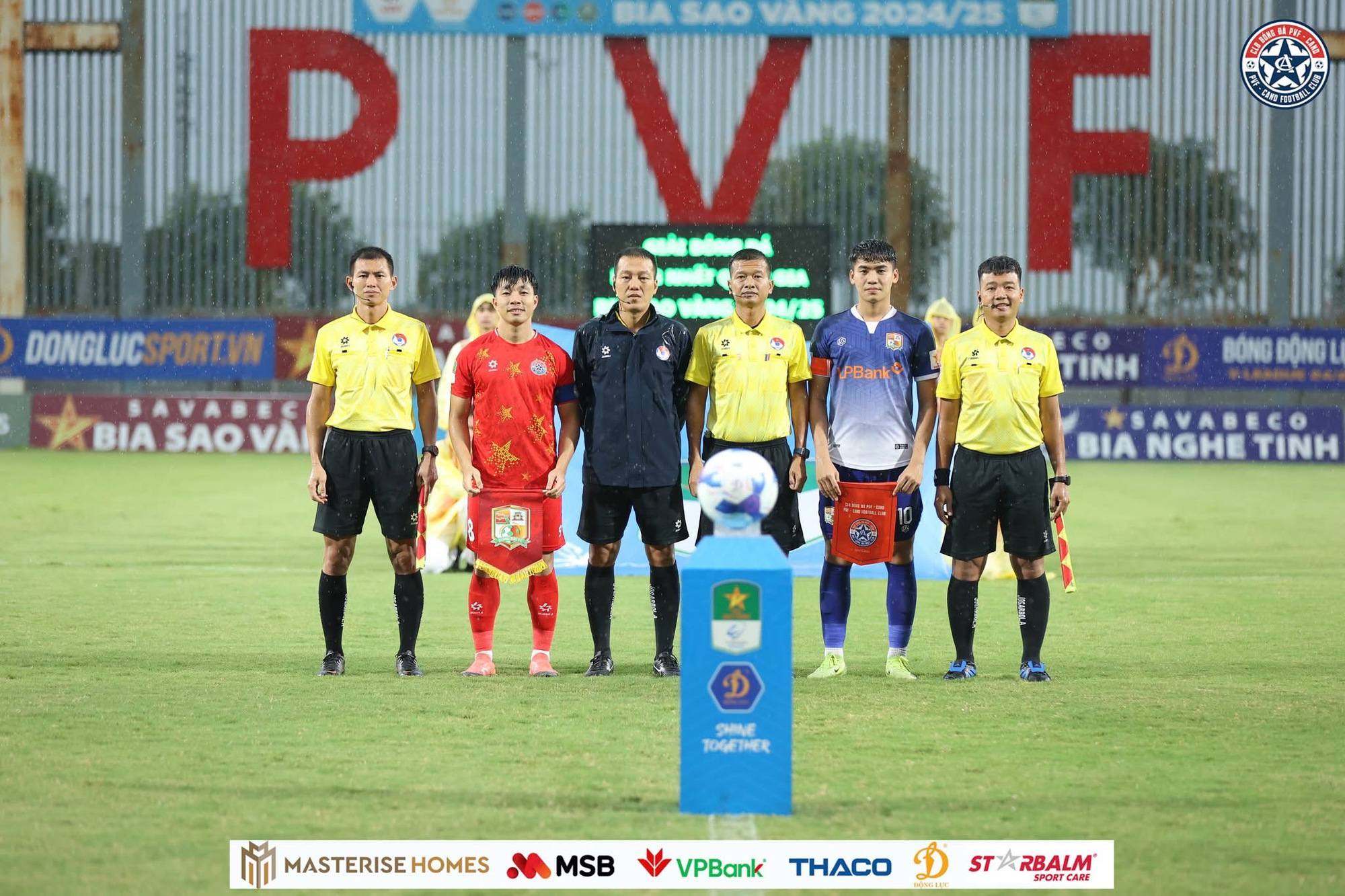 PVF-CAND cứu V-League một bàn thua trông thấy