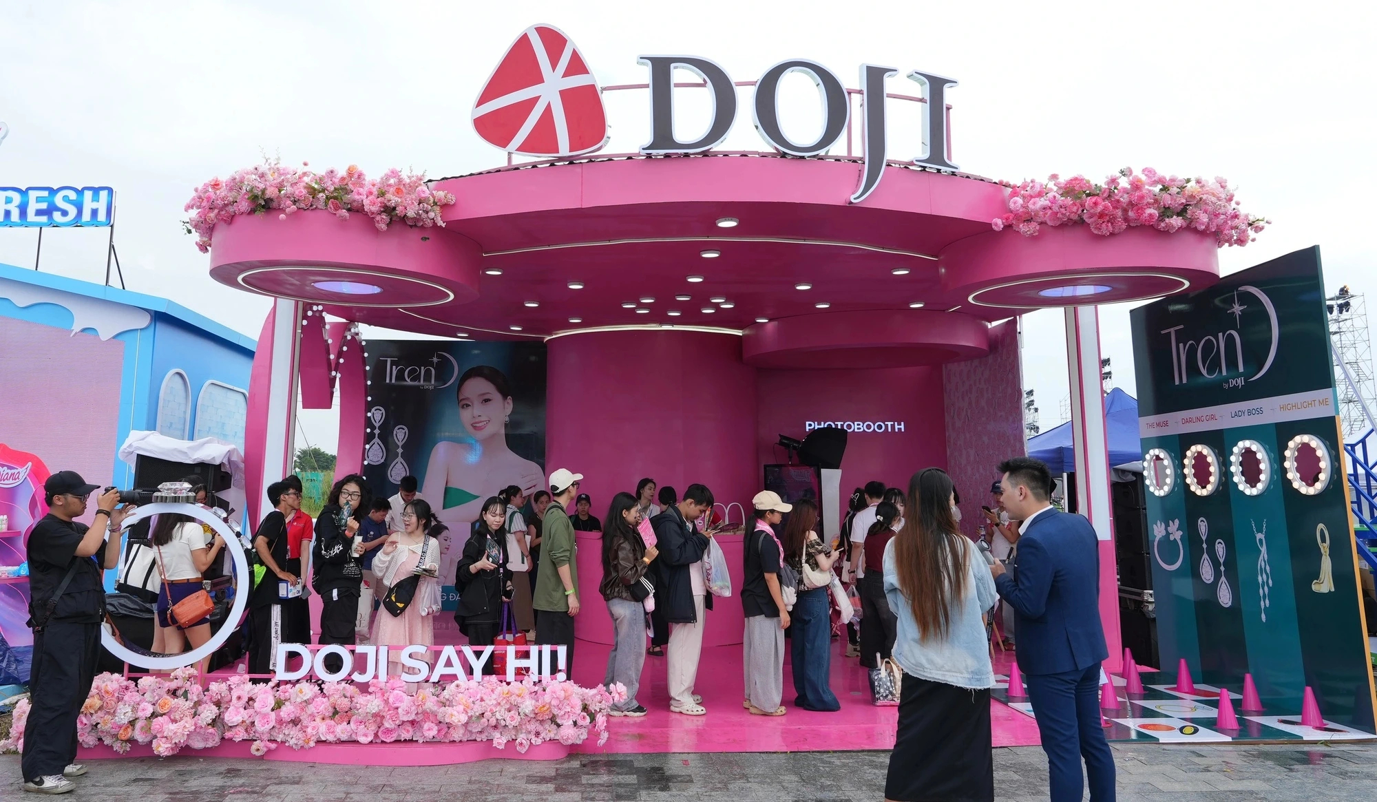 Trải nghiệm độc đáo cùng DOJI tại concert 'Em xinh say hi'