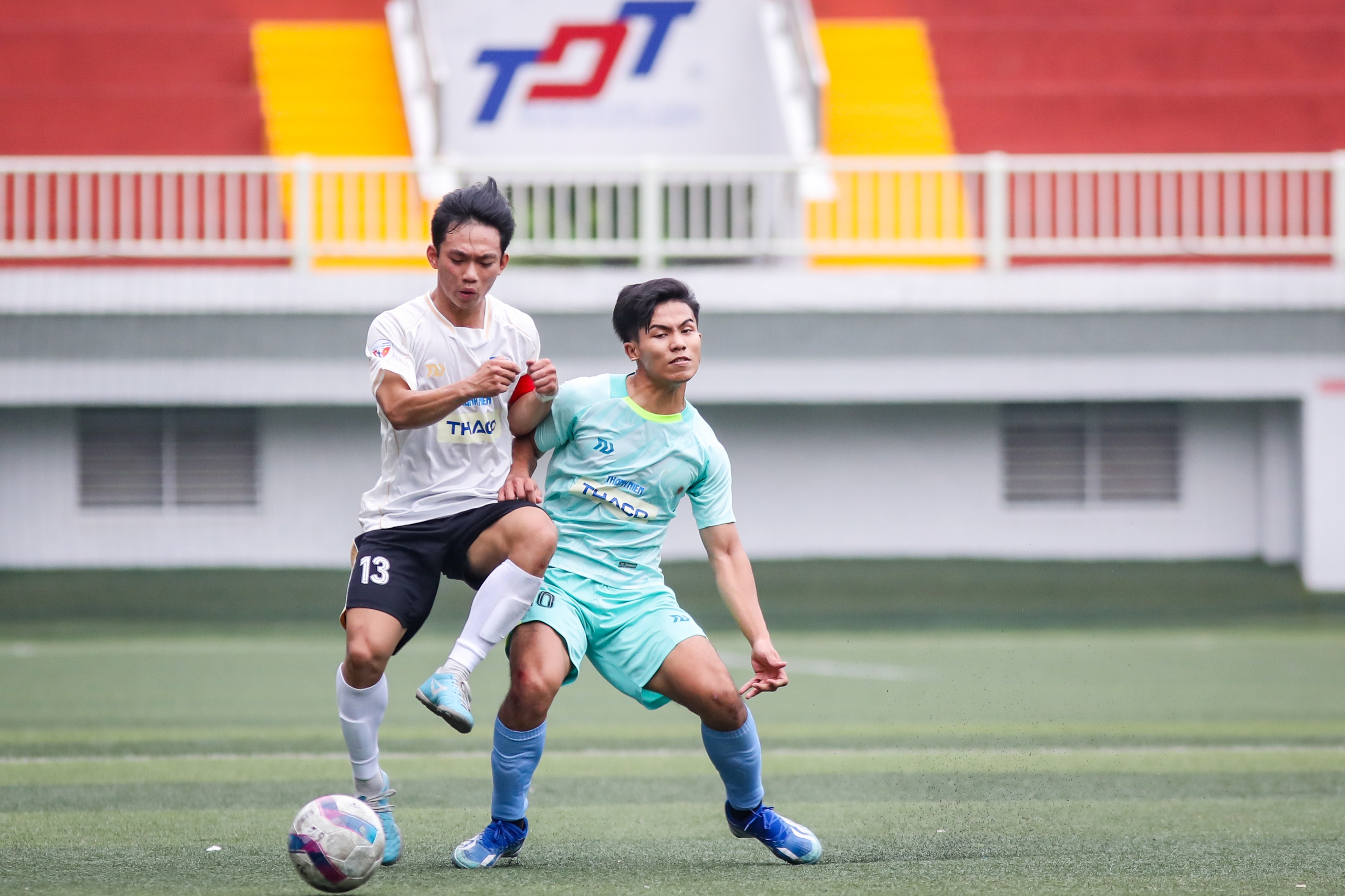 Université d'éducation de Hô Chi Minh-Ville contre Université de ...