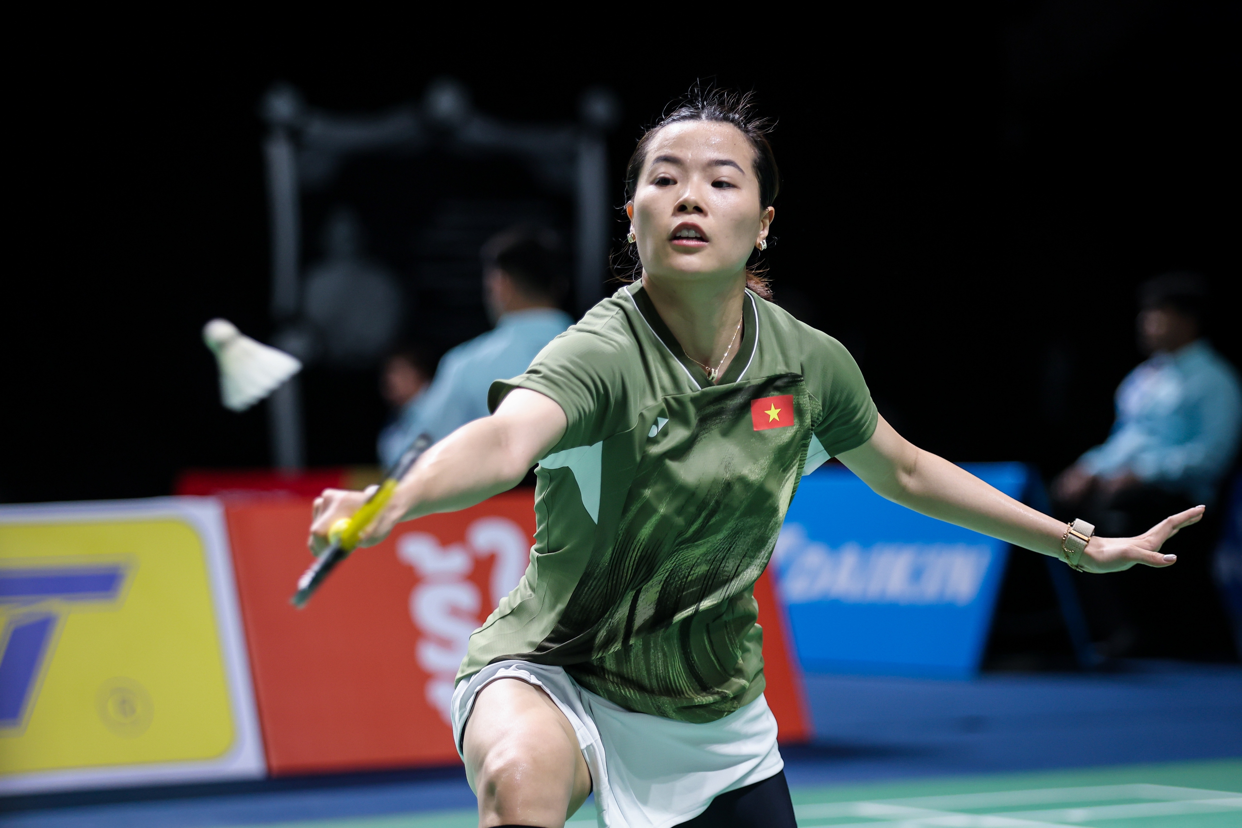 Nguyễn Thùy Linh đánh bại tay vợt hạng 14 thế giới ở giải cầu lông ...