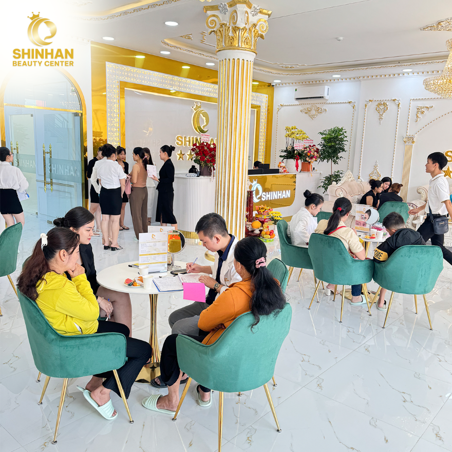 CEO Cao Thị Hoàn - Hành trình đi lên từ nội lực và những giá trị bền vững