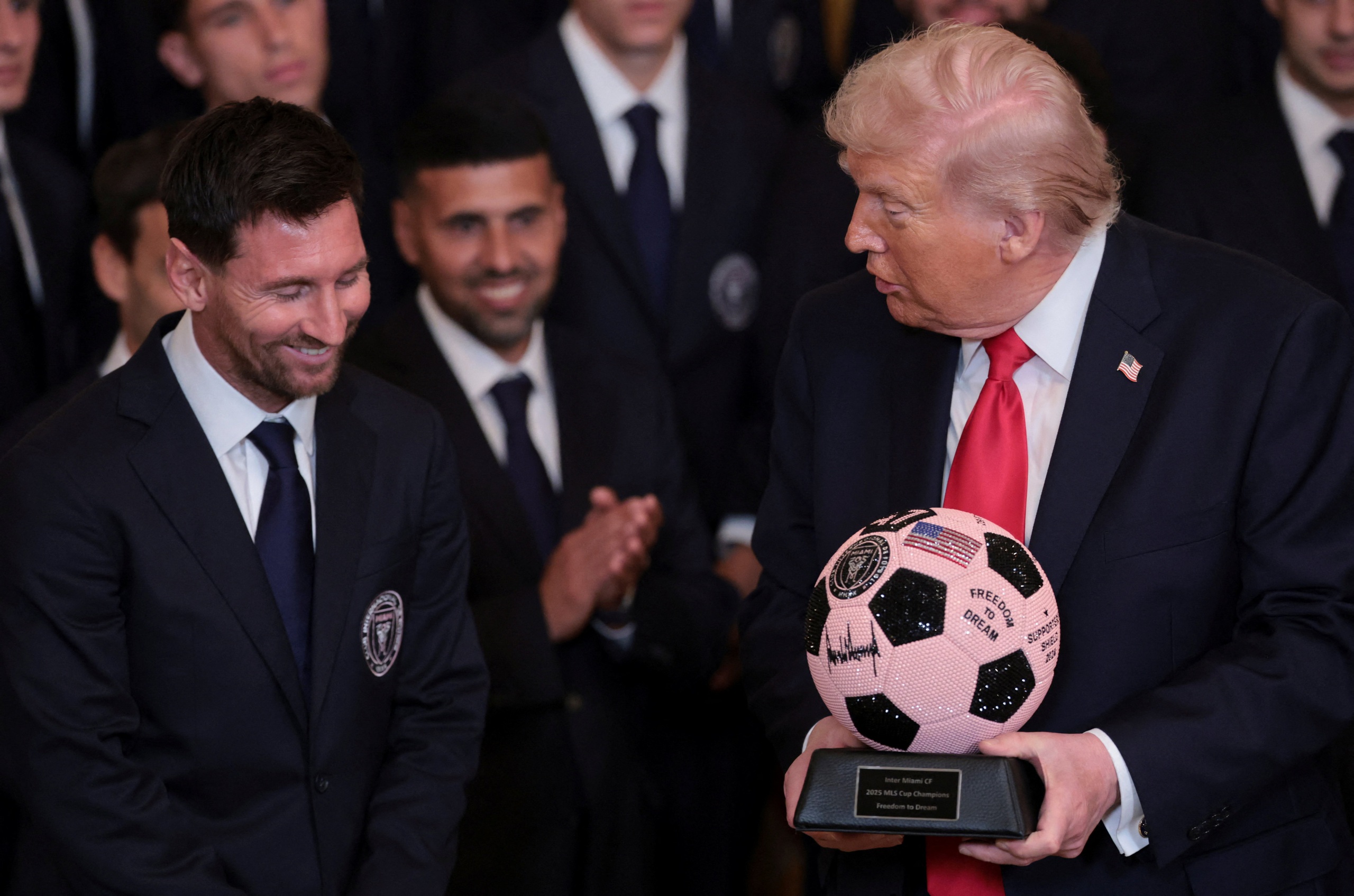 Messi caused a sensation during his visit to the White House, with US ...